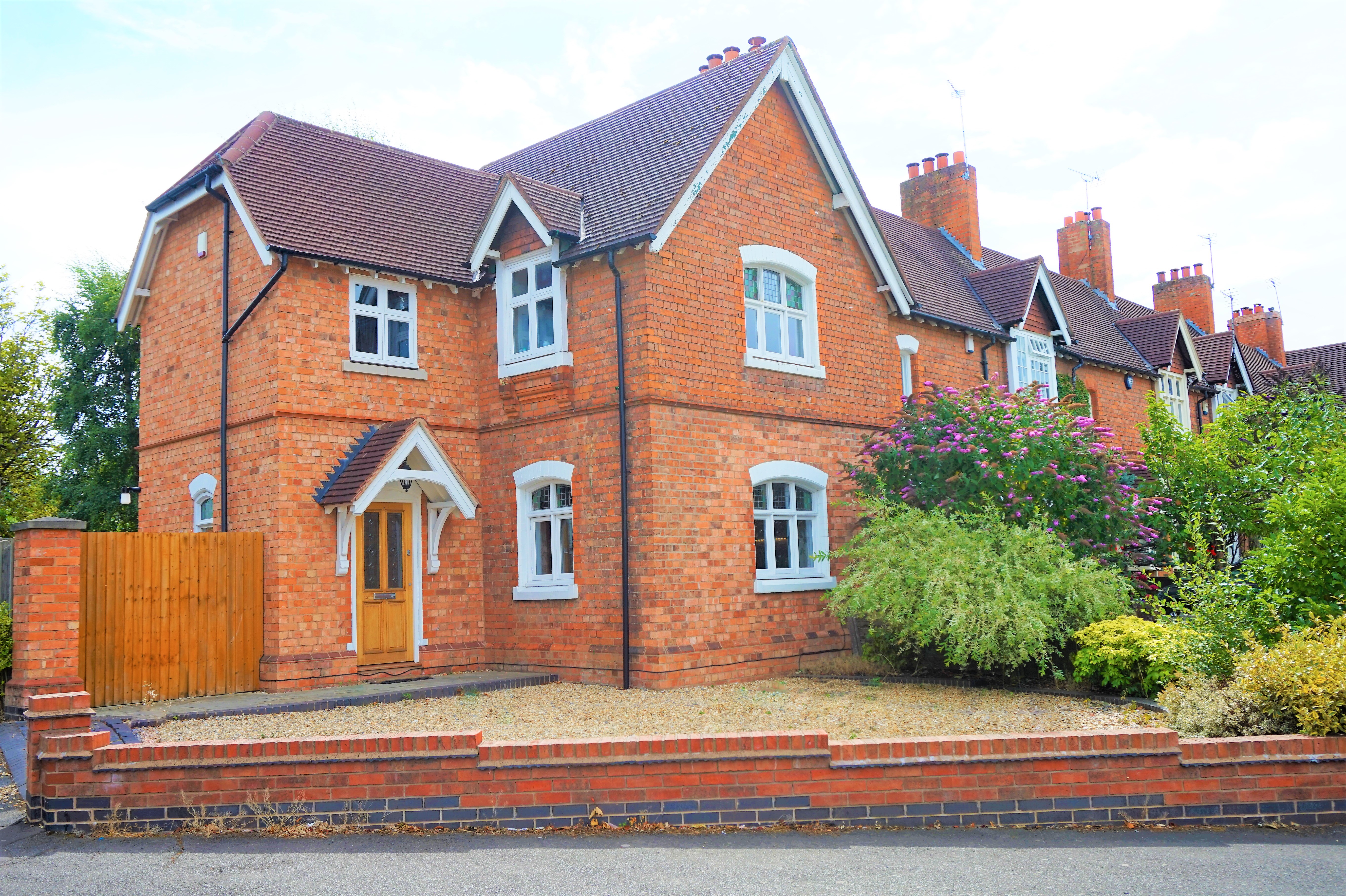 3 bedroom end of terrace house for sale in Kineton Green Road, Solihull ...