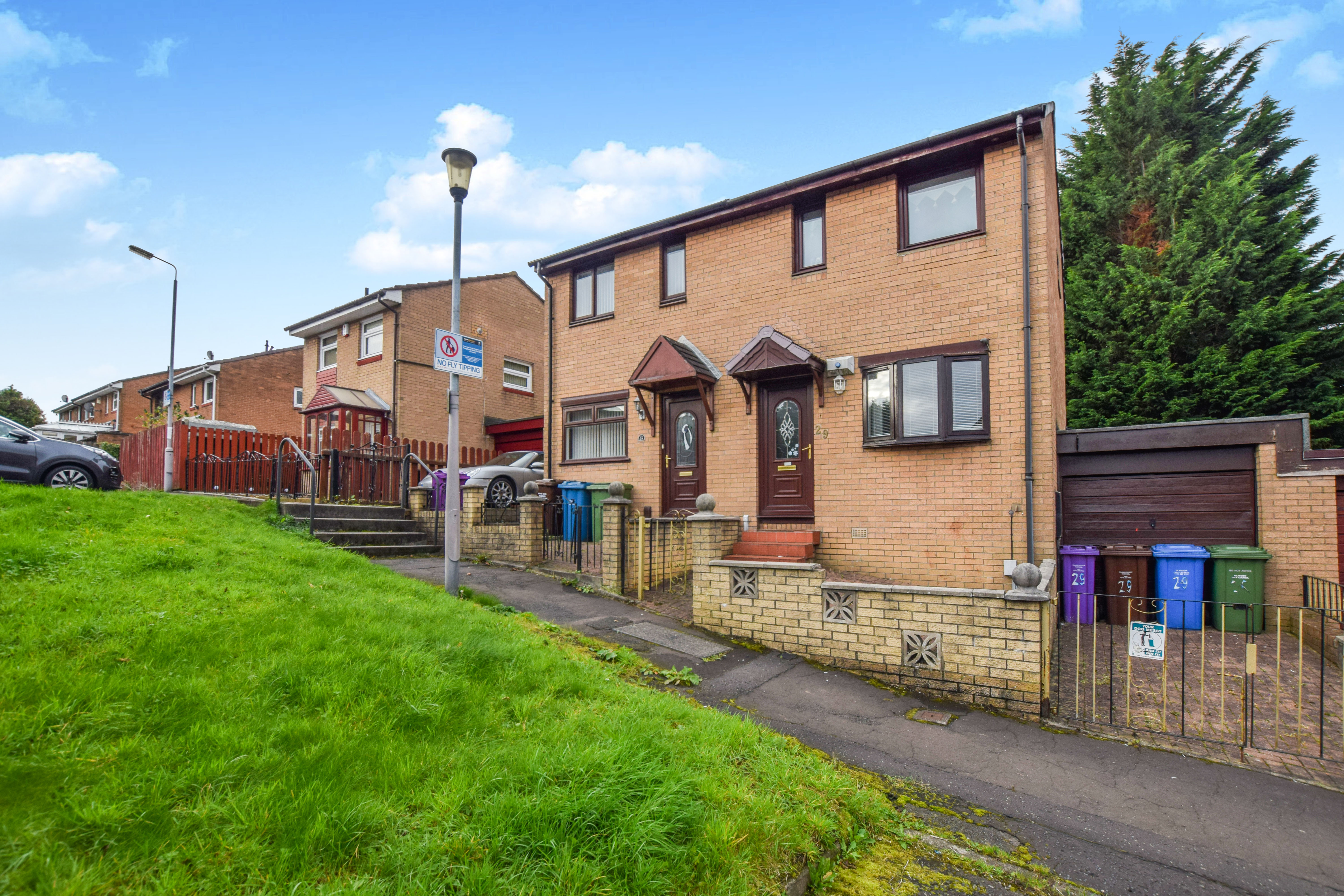 2 bedroom semi-detached house for sale in Kilmany Drive, Glasgow, G32 7DH