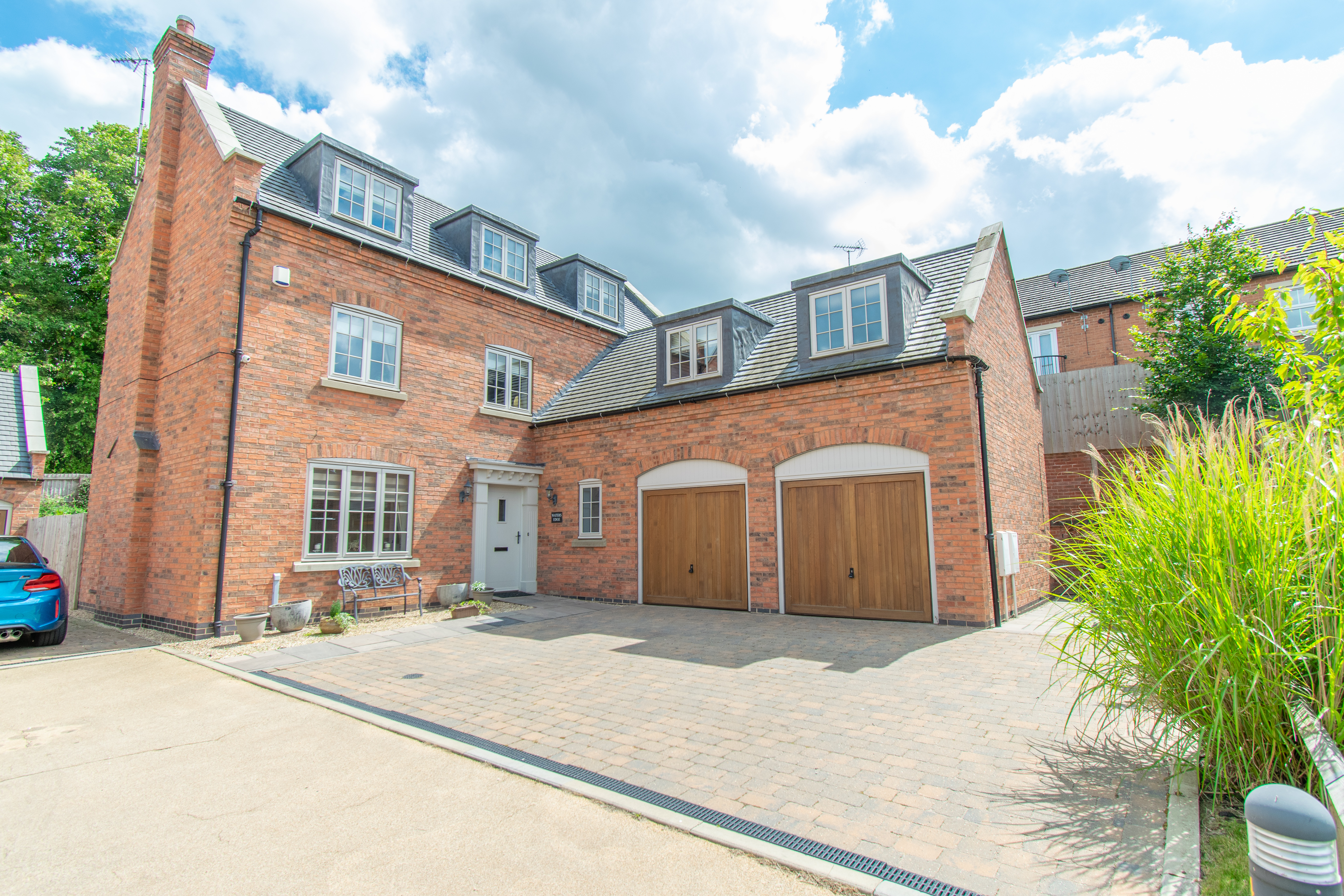 5 bedroom detached house for sale in Church Hill, Leicester, LE7 9TW