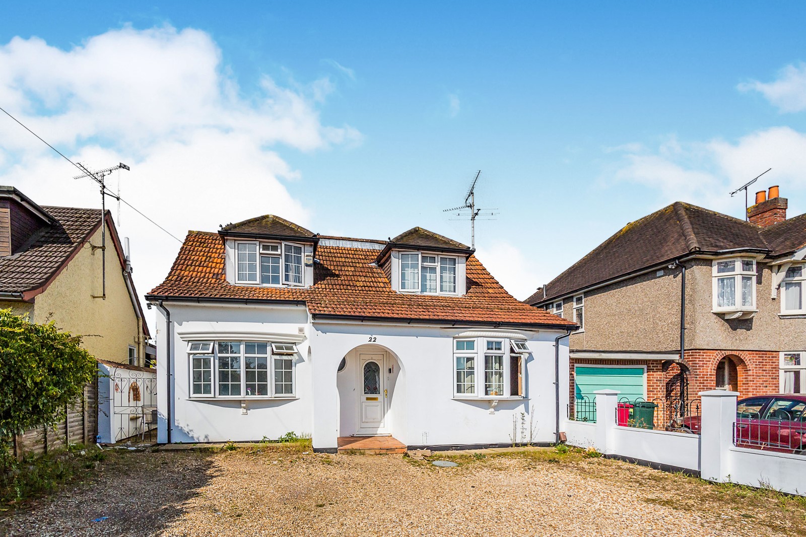 5 bedroom detached house for sale in Church End Lane, Tilehurst ...