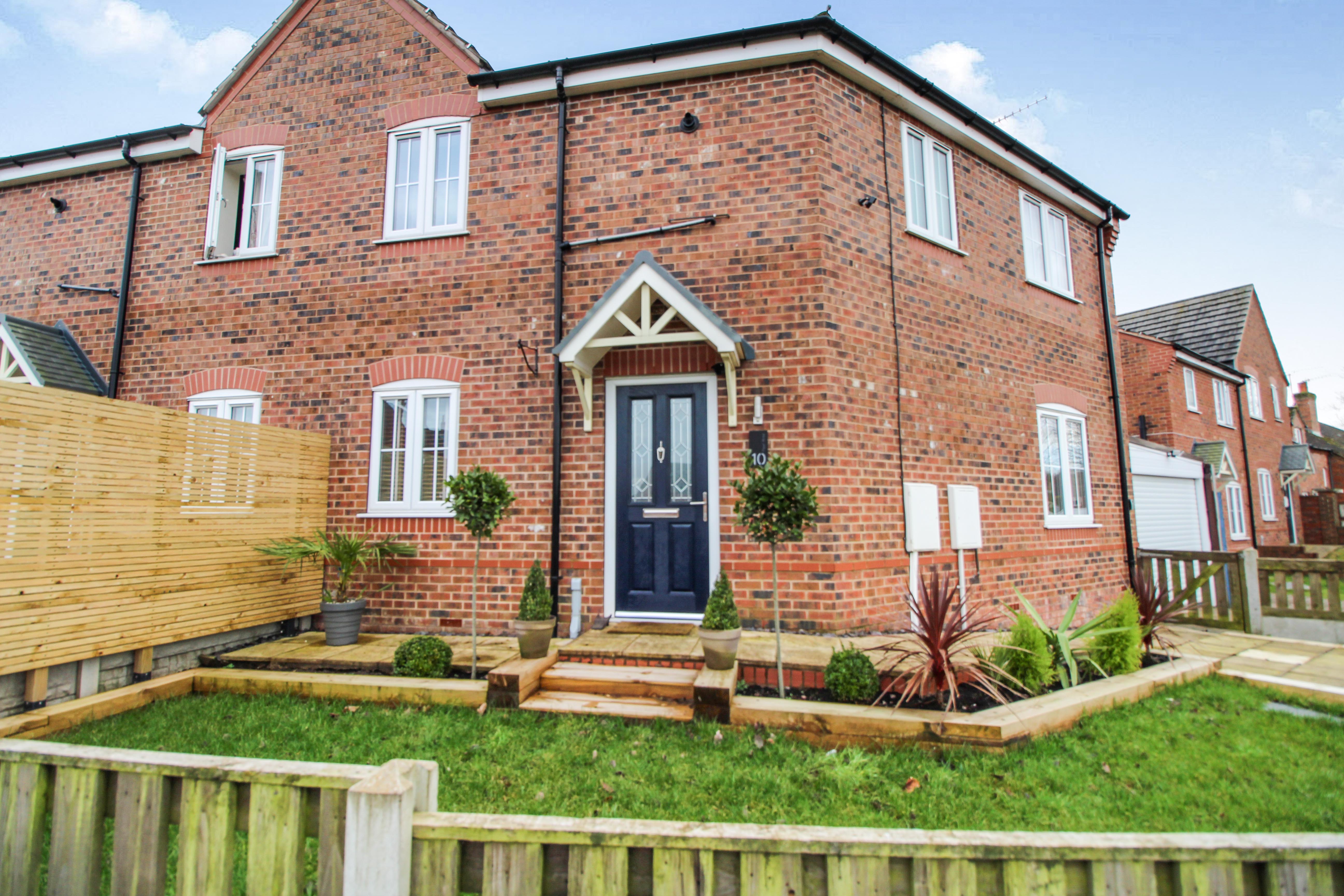 3 bedroom semi-detached house for sale in Piper Road, Arkwright Town ...