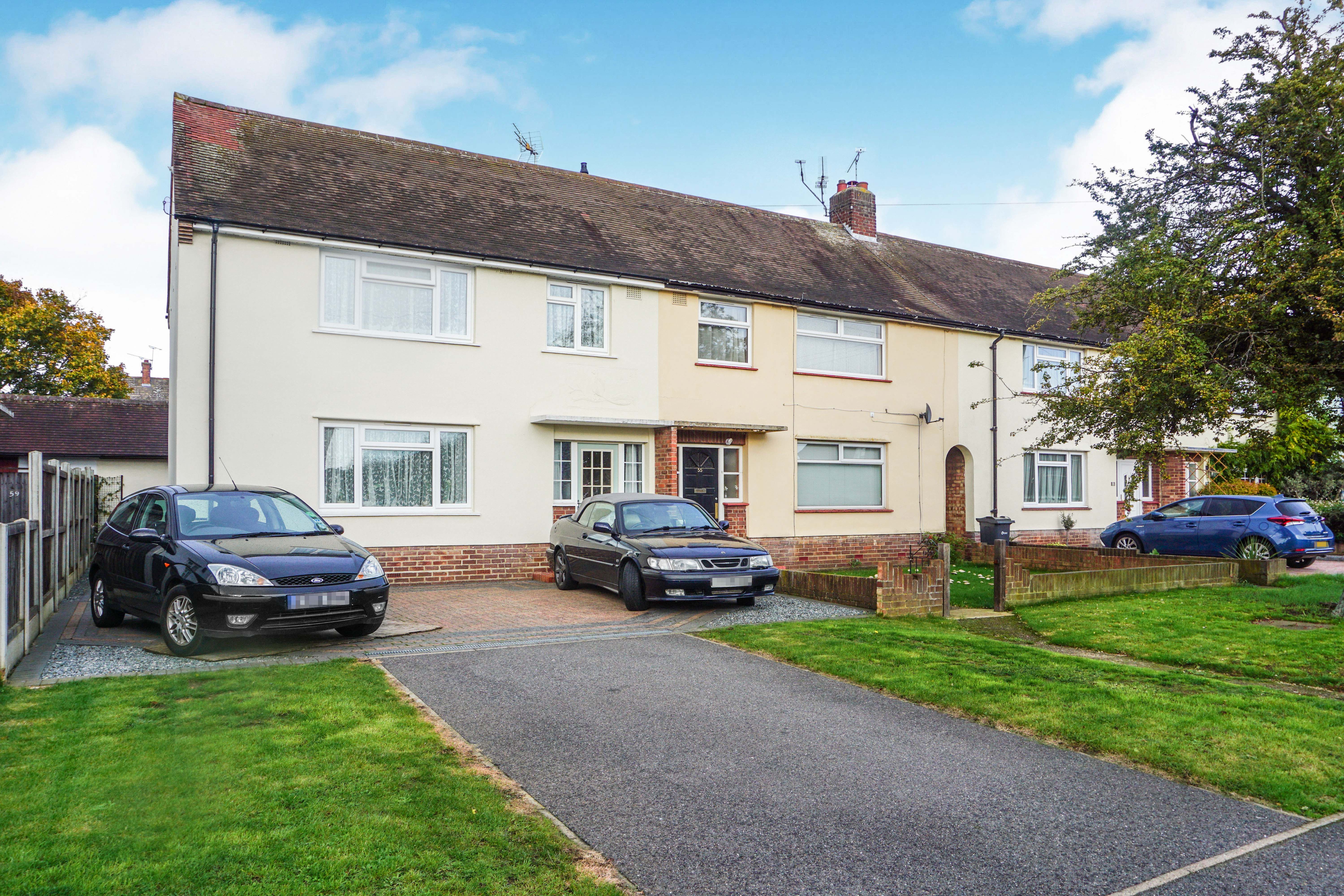 3 bedroom semi-detached house for sale in Shelley Road, Chelmsford, CM2 6ES