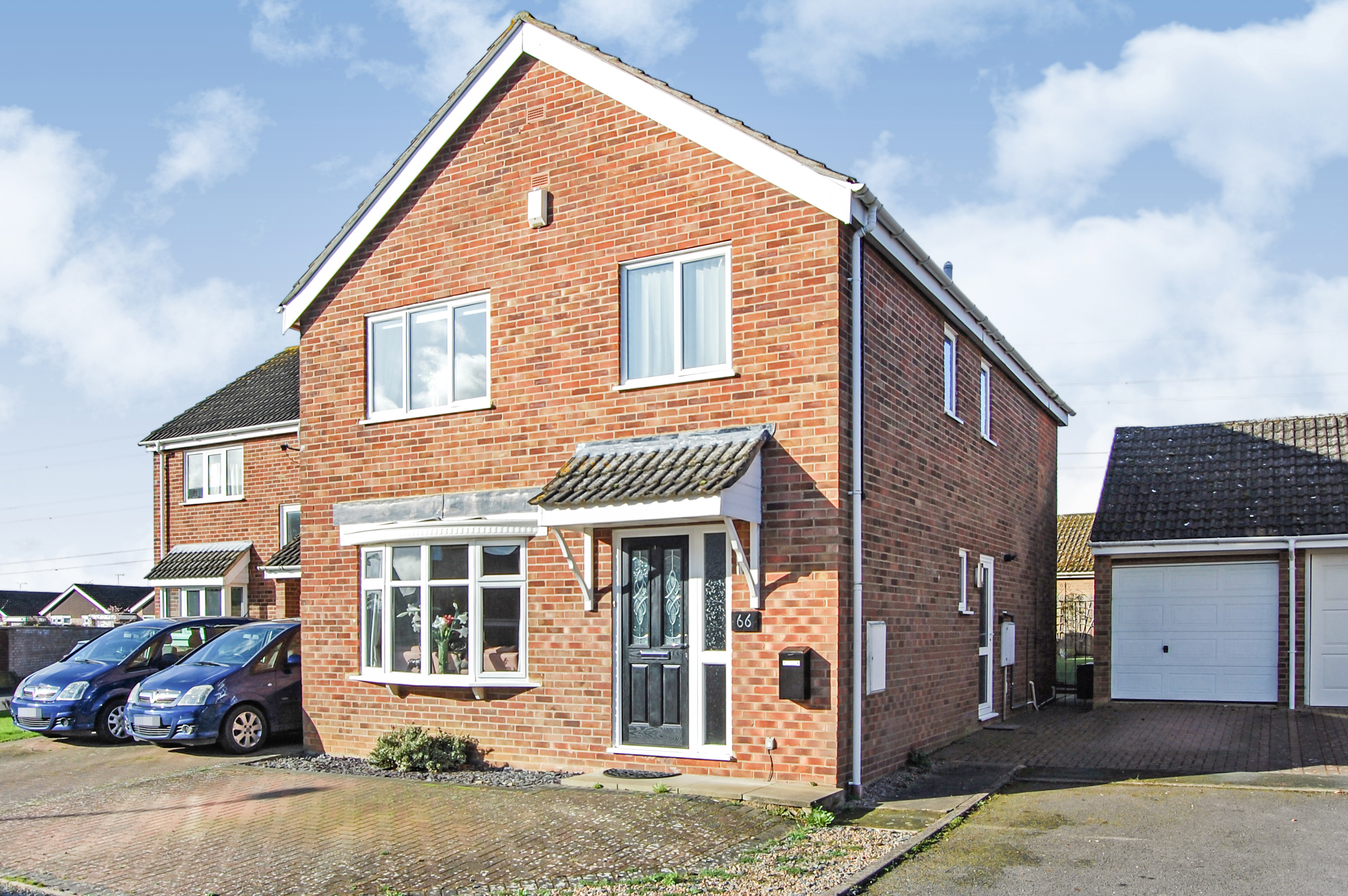 4 bedroom detached house for sale in Langlands, Lavendon, Olney, MK46 4EL