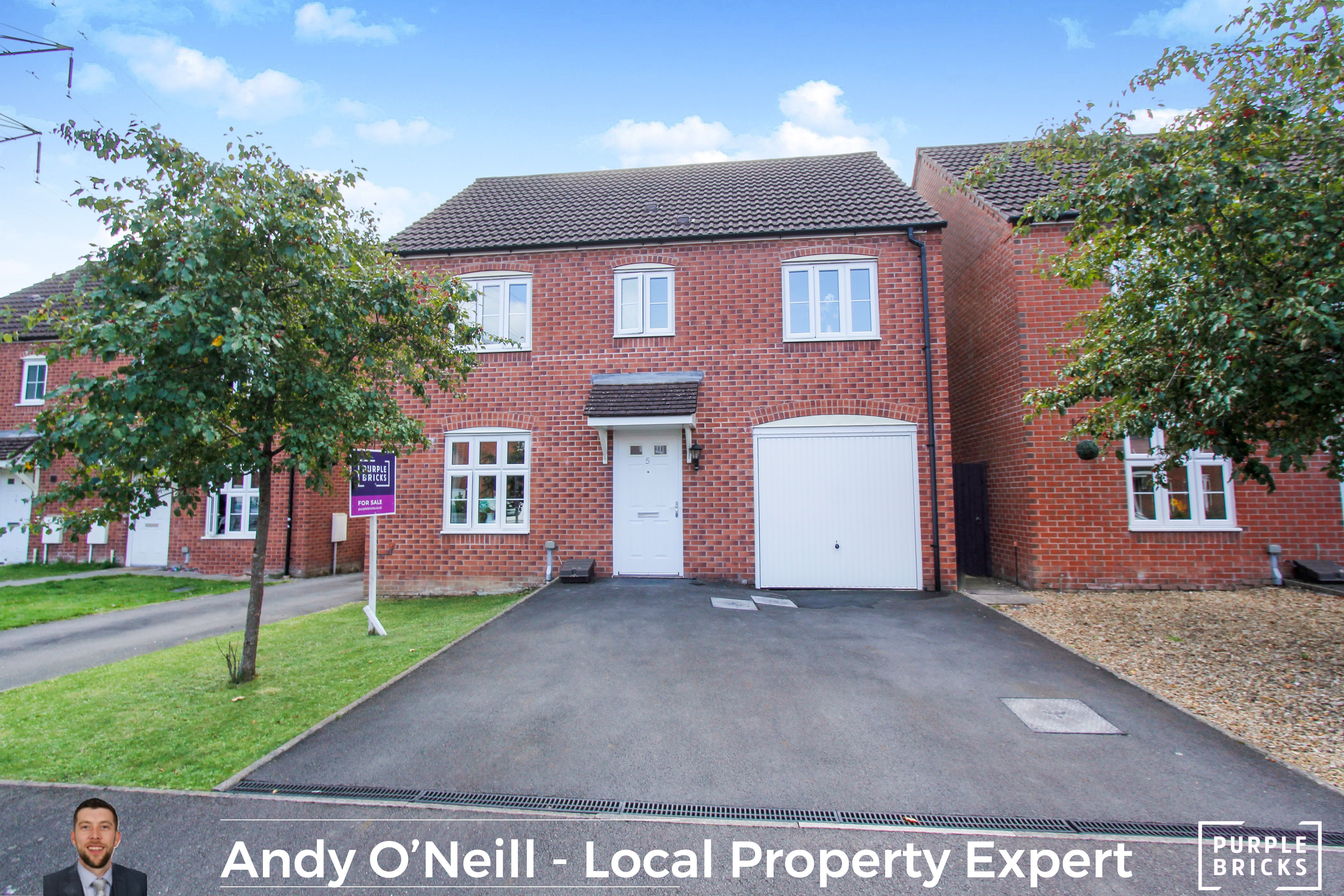 4 bedroom detached house for sale in Ffordd Y Glowyr, Godrergraig, SA9 2BQ