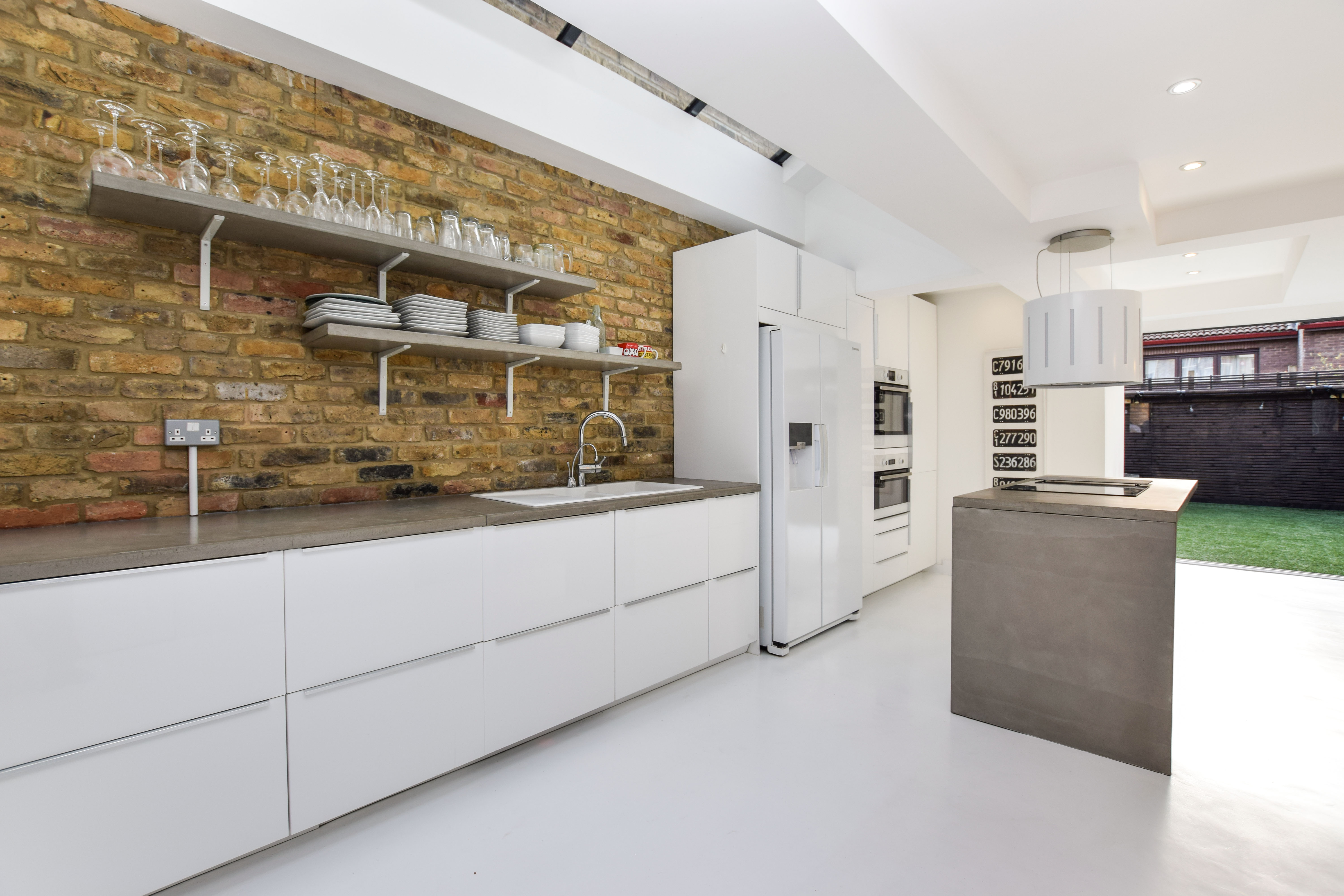 4 bedroom terraced house for sale in Tasman Road, Clapham, SW9 9LZ