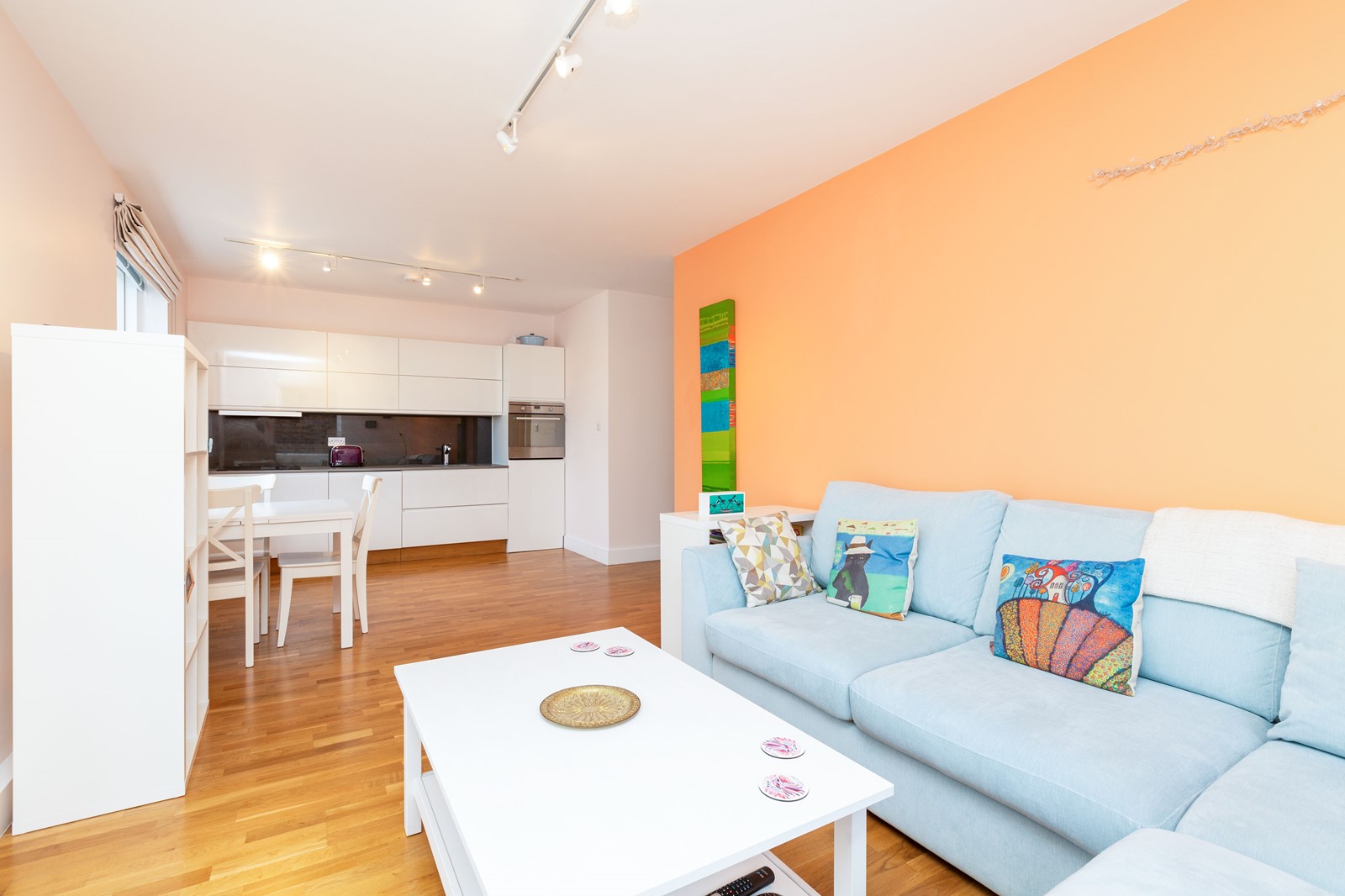 2 bedroom apartment for sale in Welling High Street, Welling, DA16 1TR