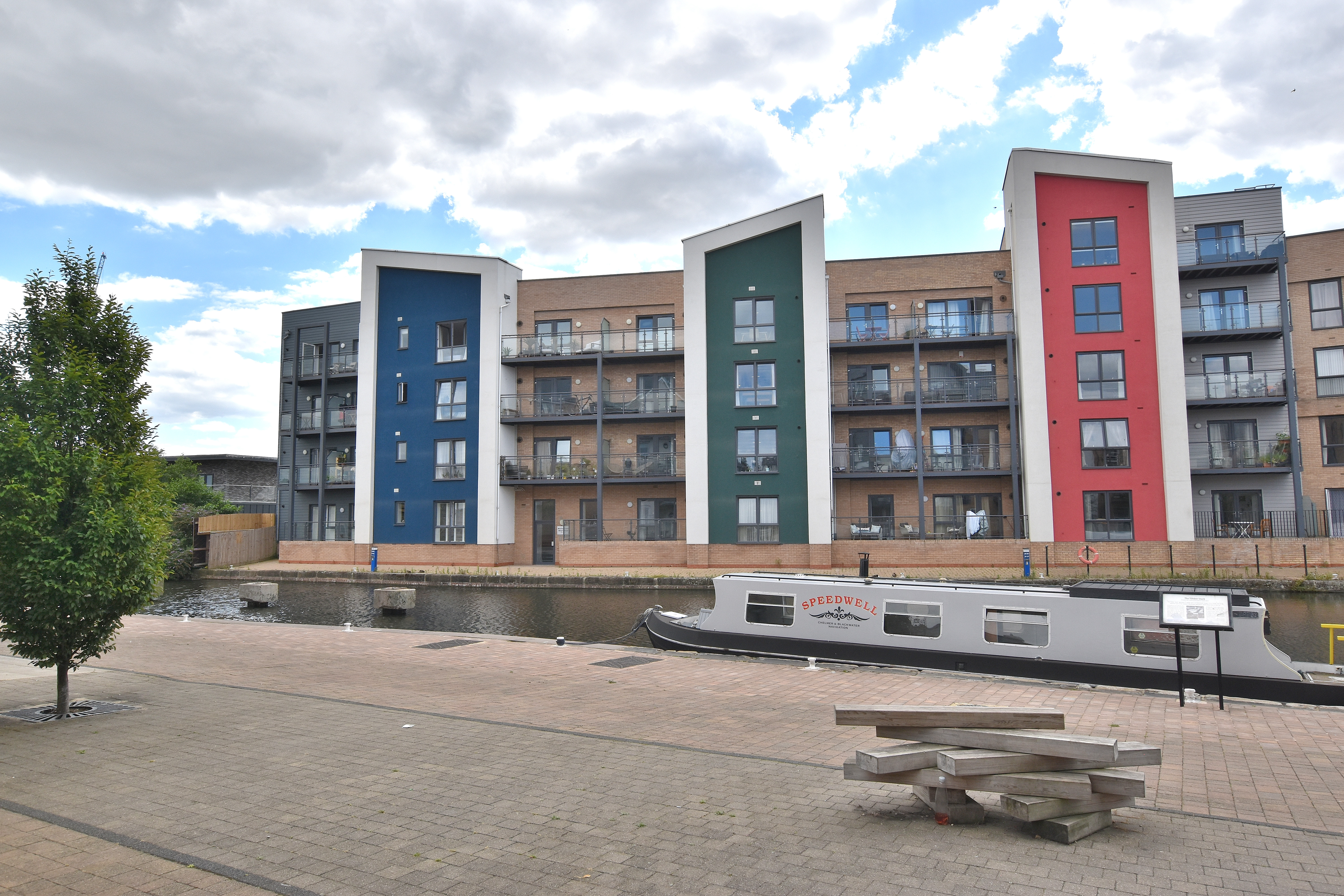 1 bedroom flat for sale in Wharf Road, Chelmsford, CM2 6FS