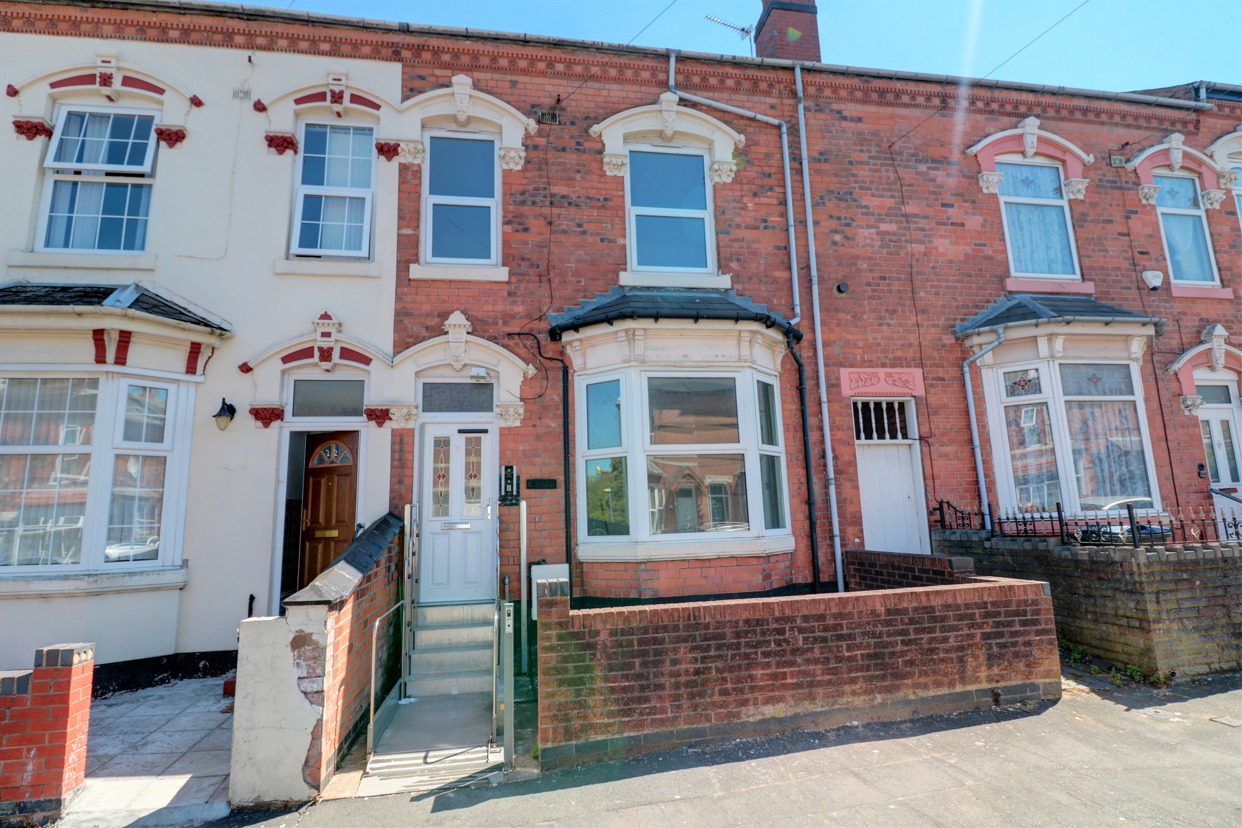 4 bedroom terraced house for sale in Cavendish Road, Birmingham, B16 0HZ