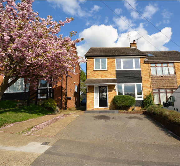 3 bedroom semi-detached house for sale in Balmoral Close, Billericay ...