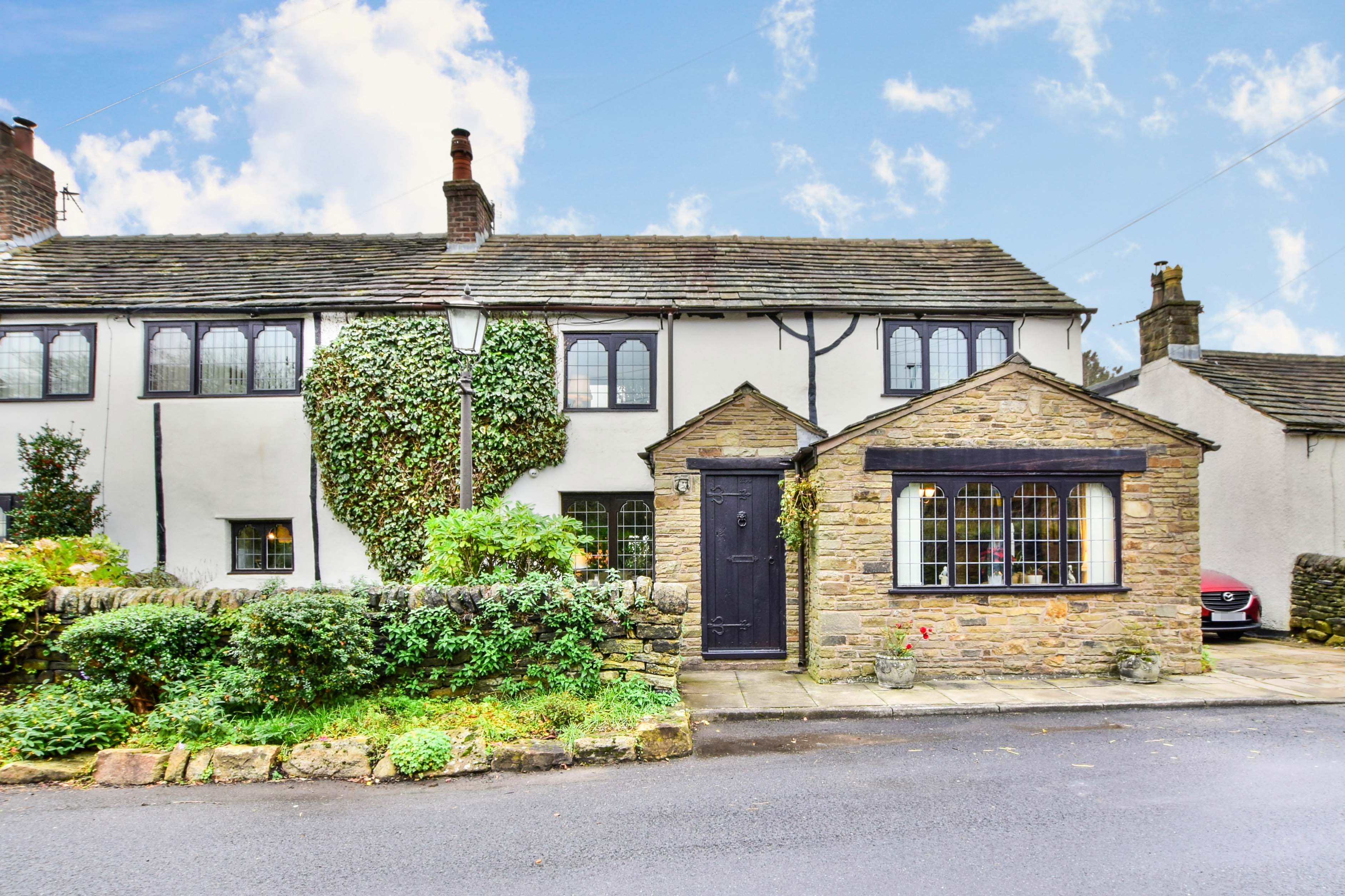 3 bedroom end of terrace house for sale in Higham Lane, Werneth Low ...