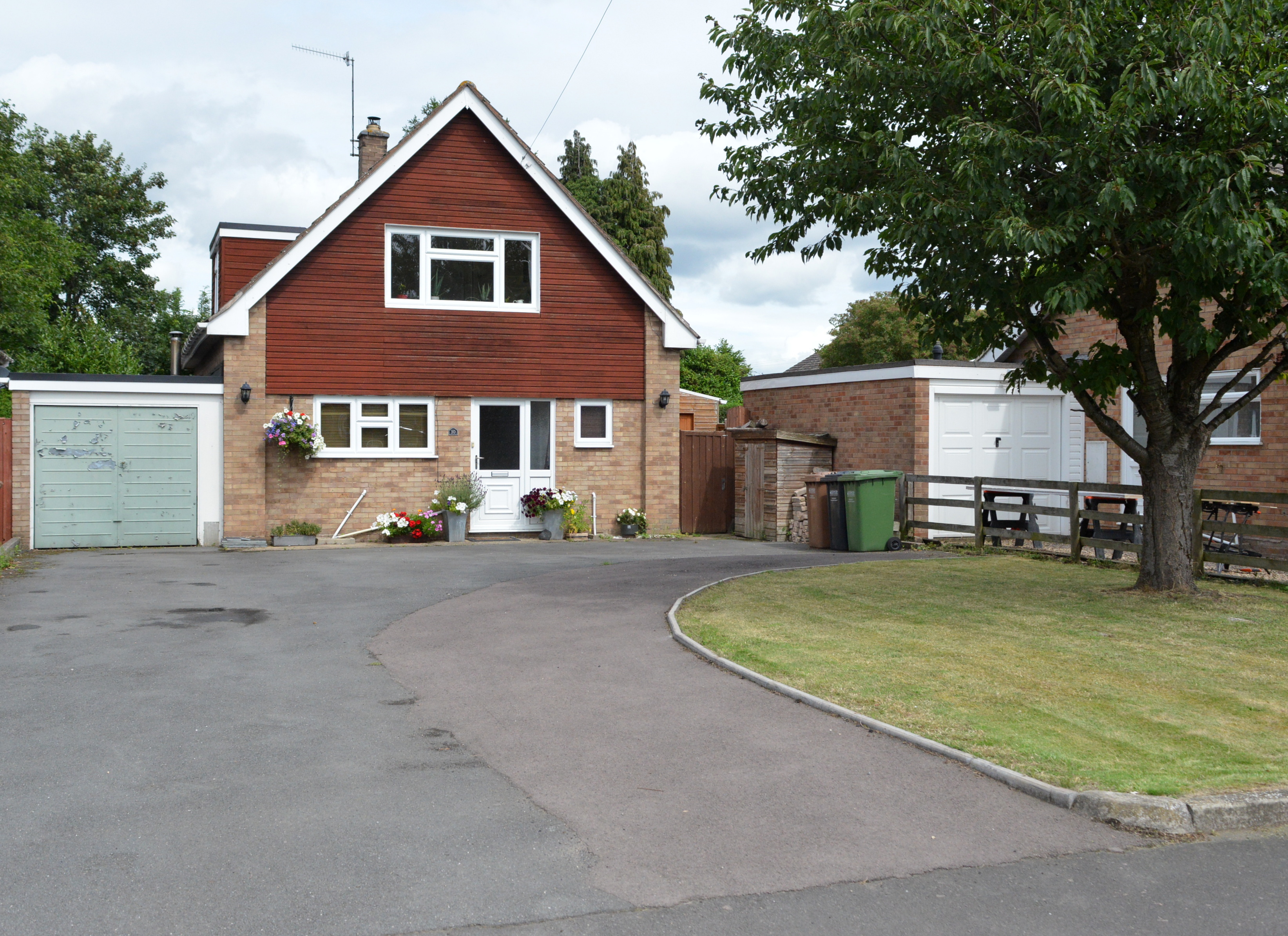 3 bedroom detached house for sale in Babylon Lane, Bishampton, WR10 2NN