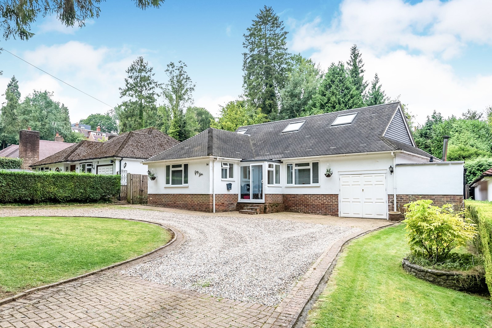 3 bedroom detached house for sale in Welcomes Road, Kenley, CR8 5HE