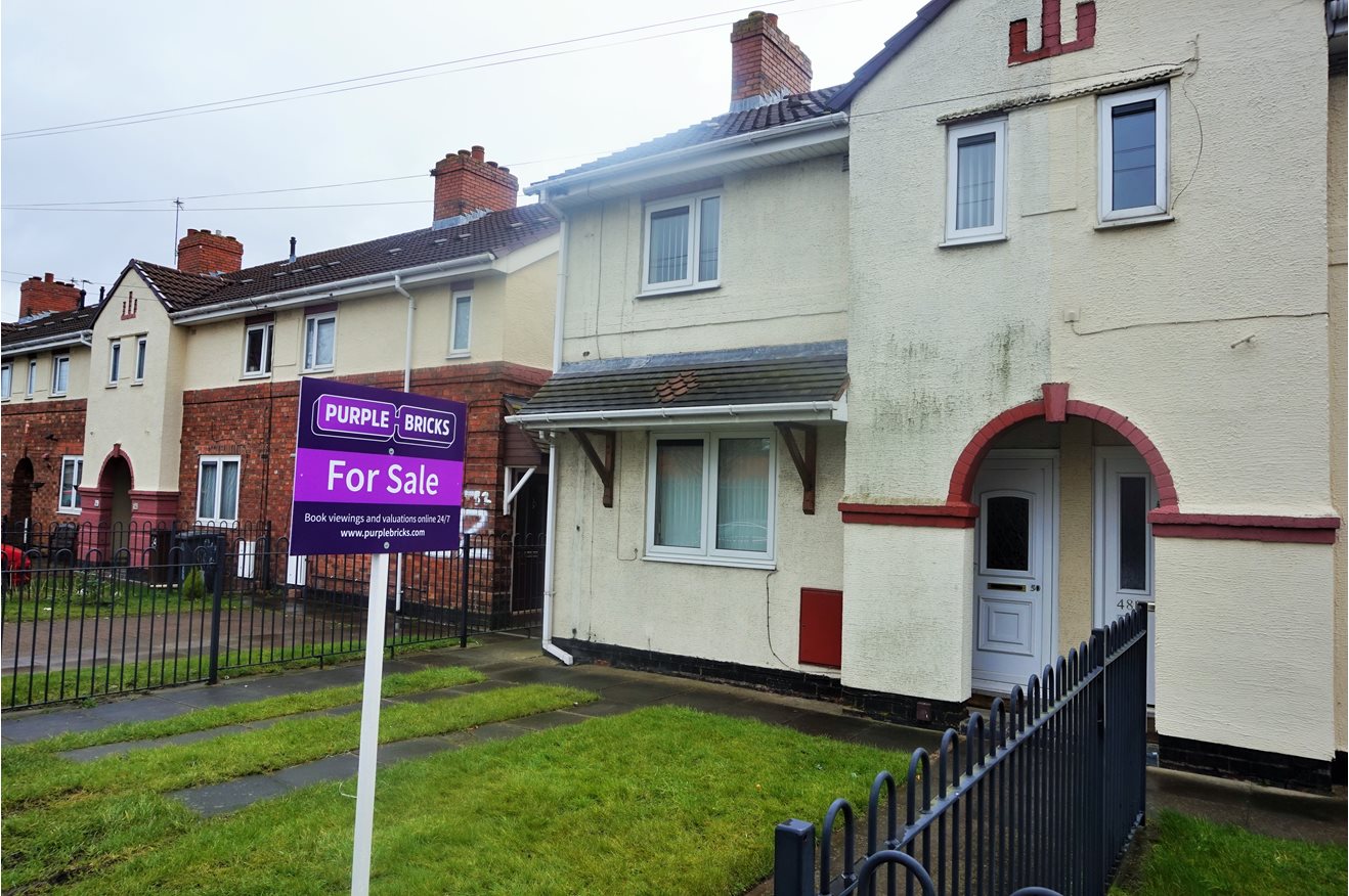 3 bedroom terraced house for sale in Colliery Road, Wolverhampton, WV1 2QZ