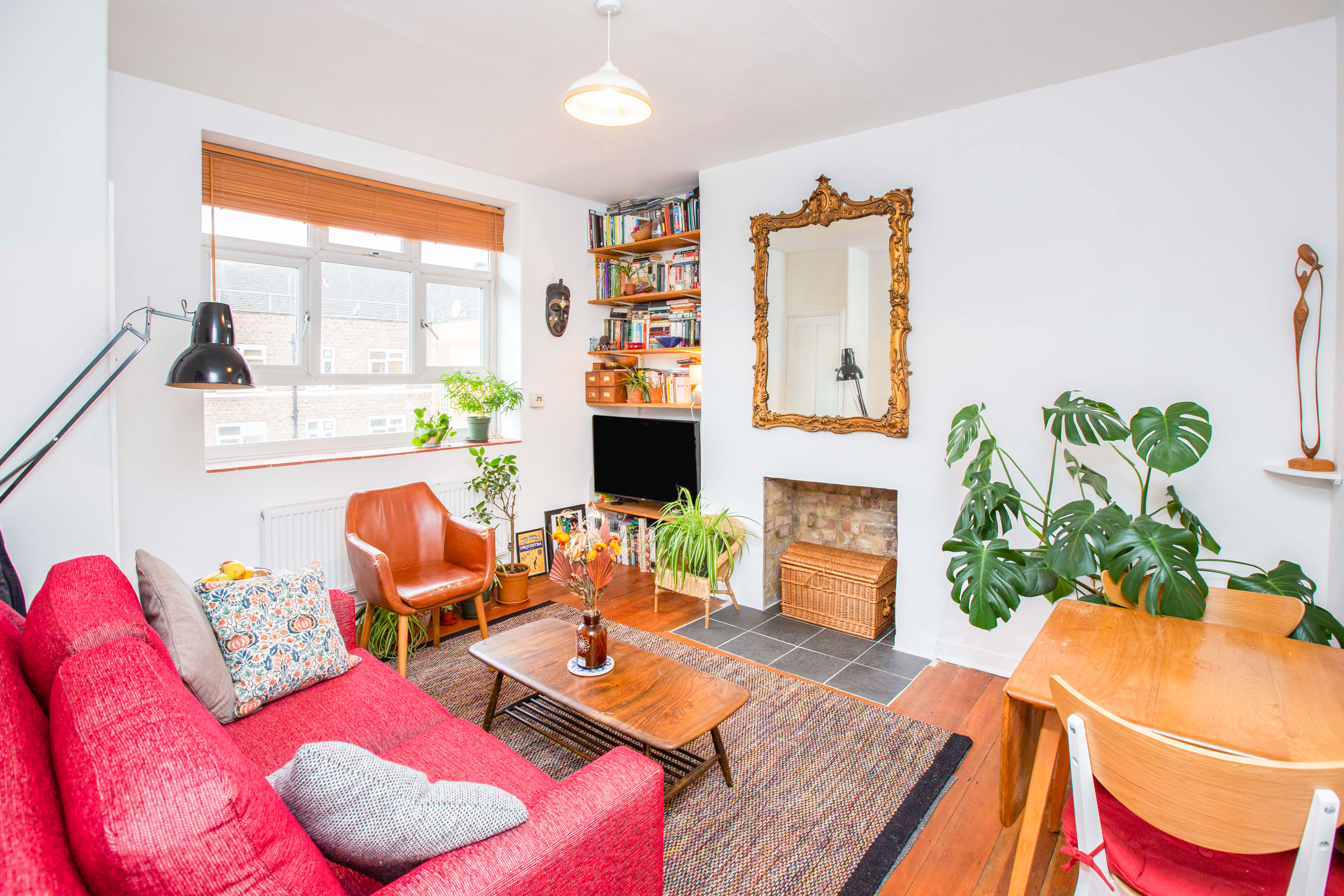 2 bedroom apartment for sale in Homerton Road, London, E9 5QT
