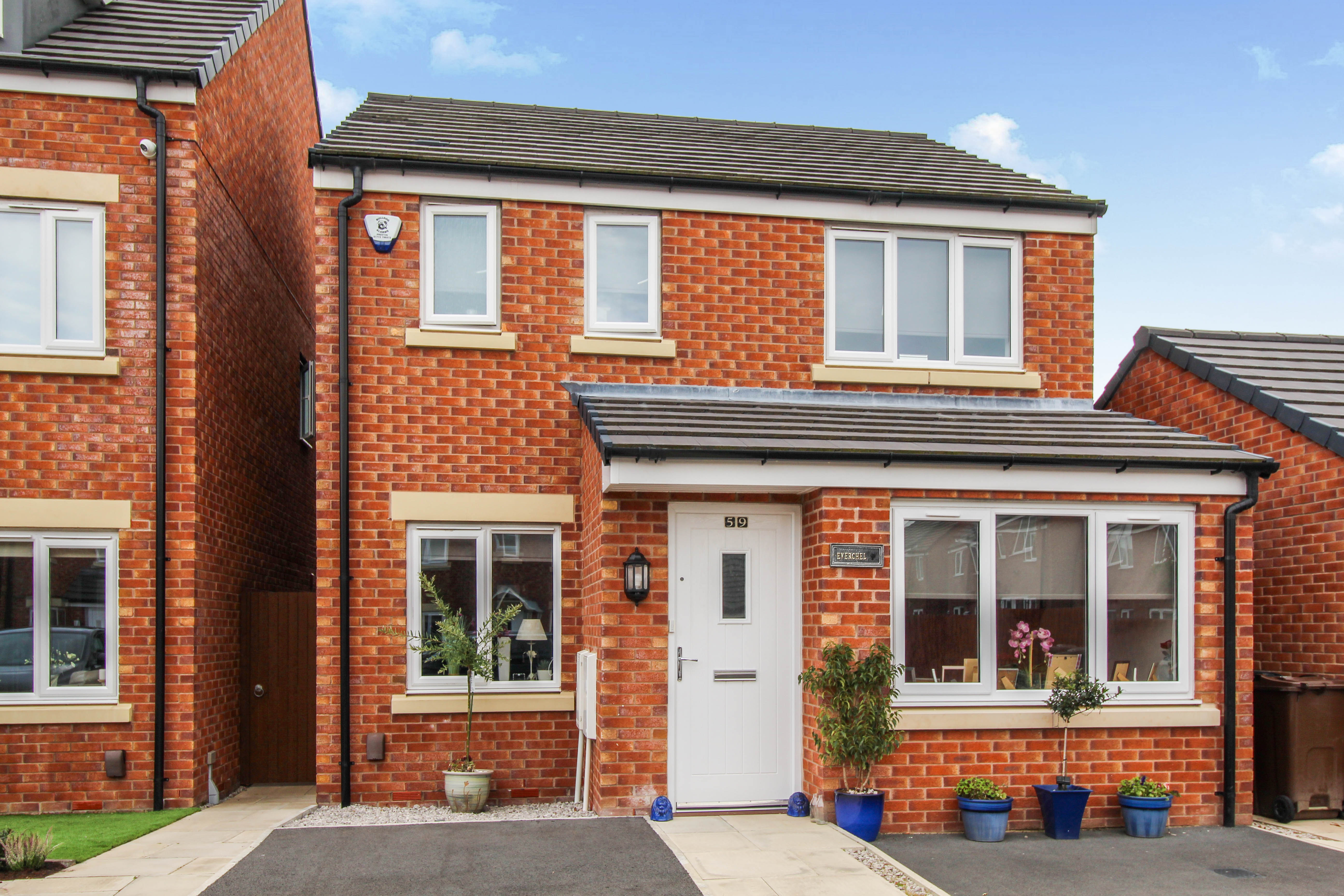 3 bedroom detached house for sale in Finch Drive, Liverpool, L31 1LX