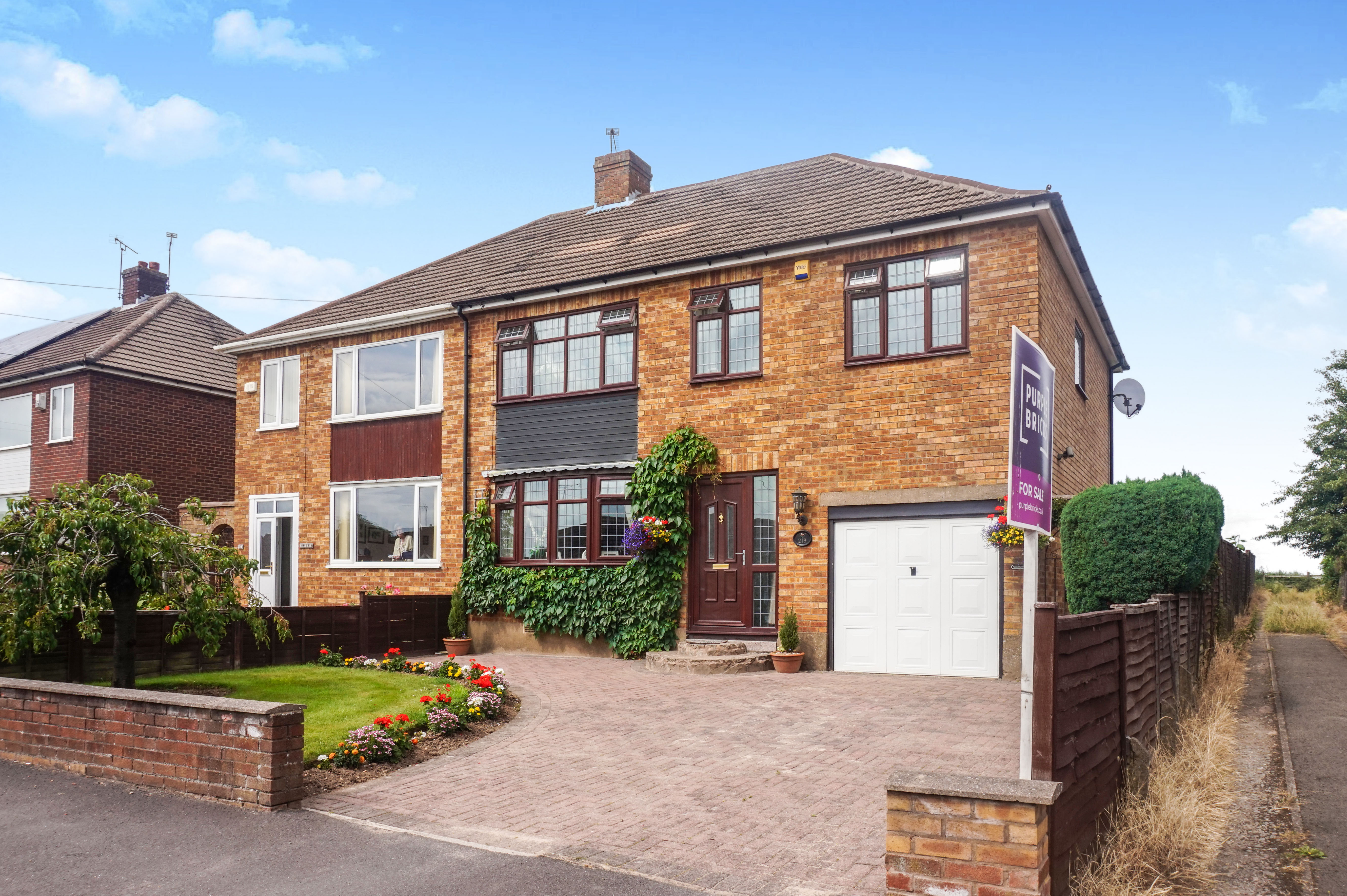 5 bedroom semi-detached house for sale in Upper Eastern Green Lane ...