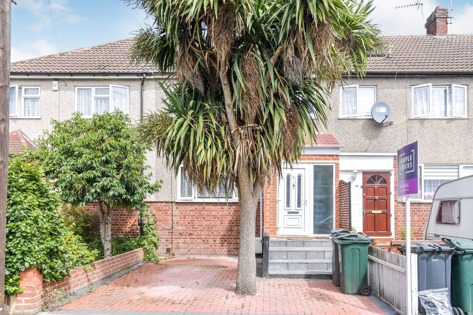 3 bedroom semi-detached house for sale in Walnut Tree Avenue, Dartford ...