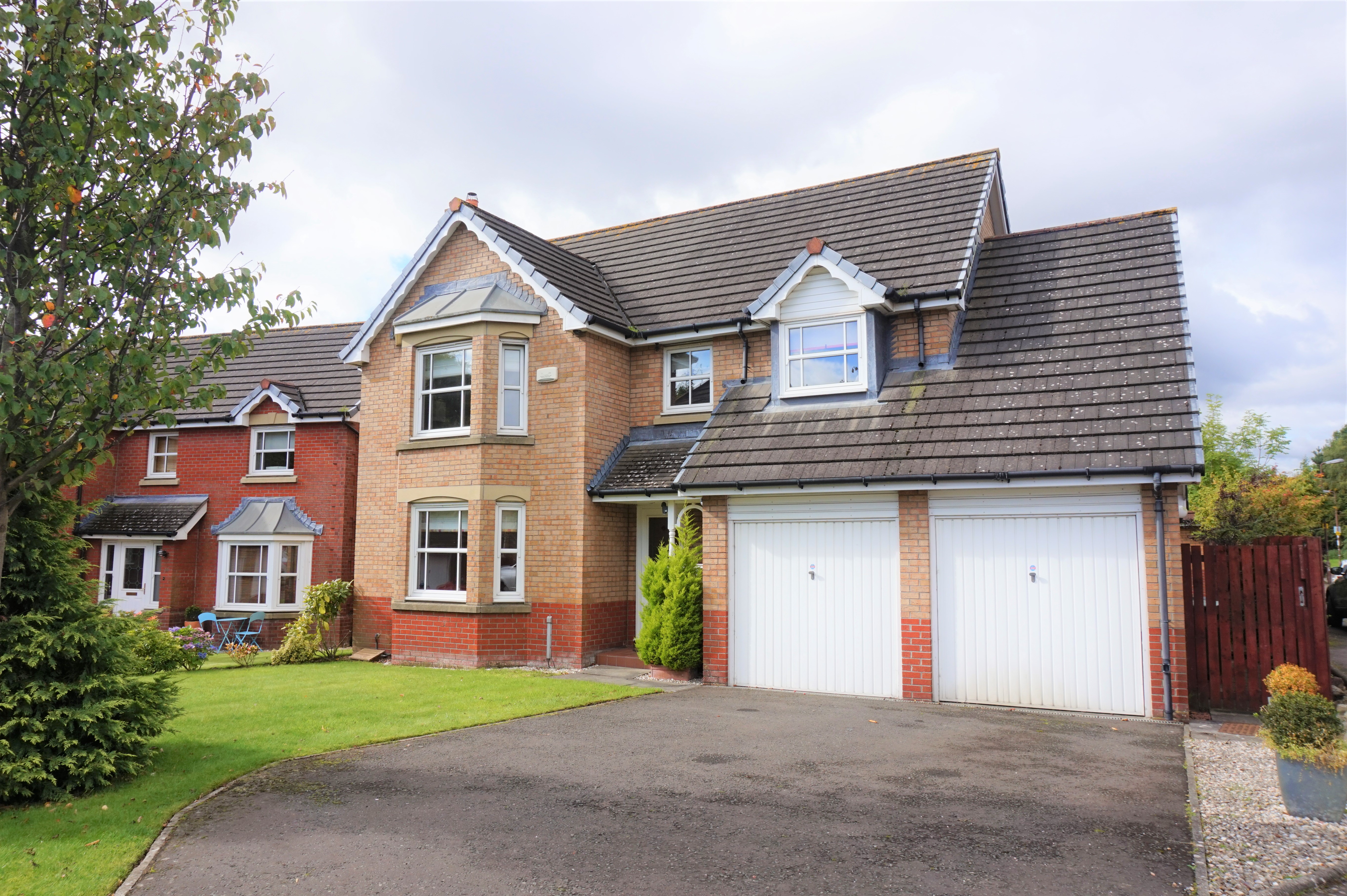 4 bedroom detached house for sale in East Craigs Rigg, Edinburgh, EH12 8JA