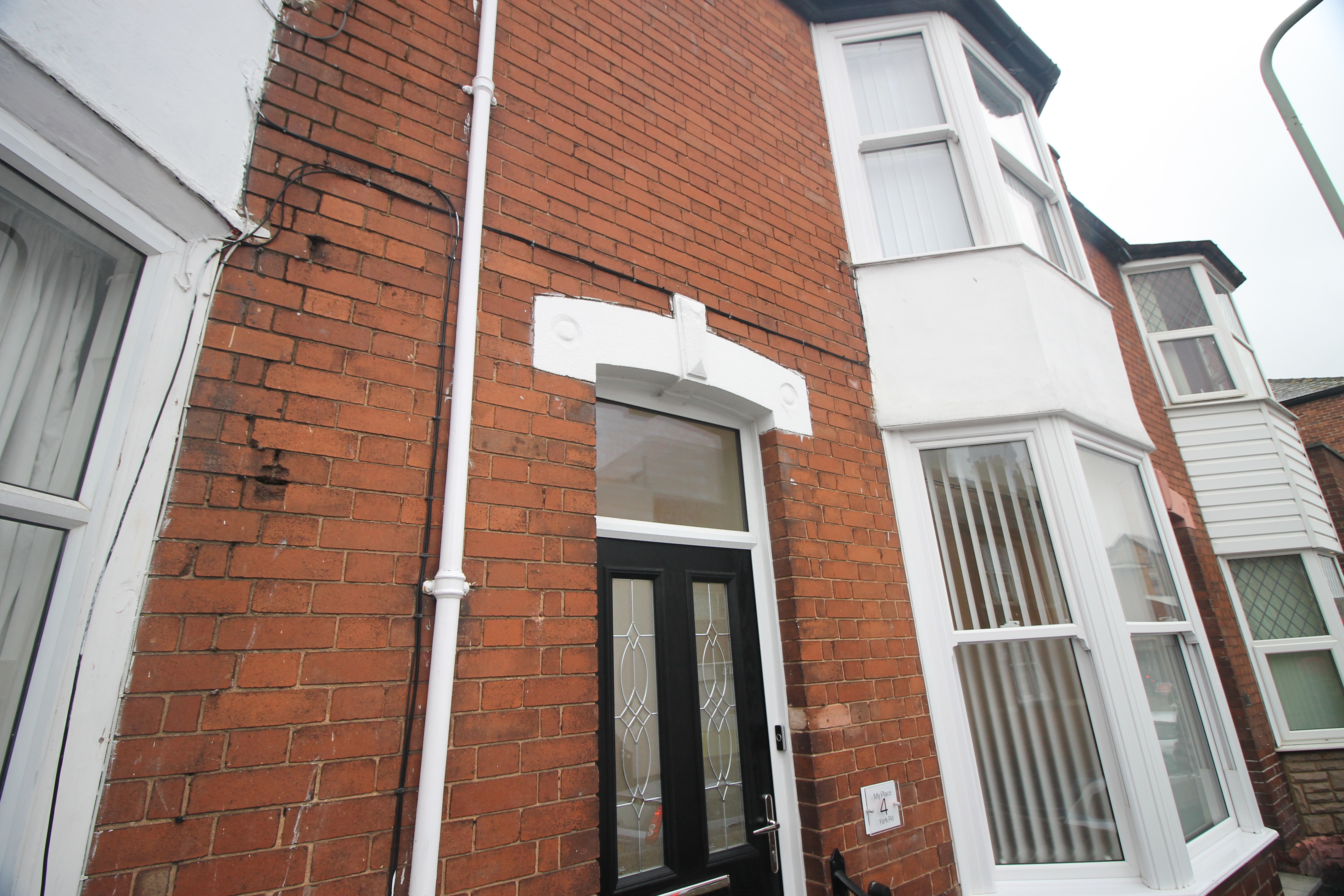 4 bedroom terraced house for sale in York Road, Exeter, EX4 6PQ