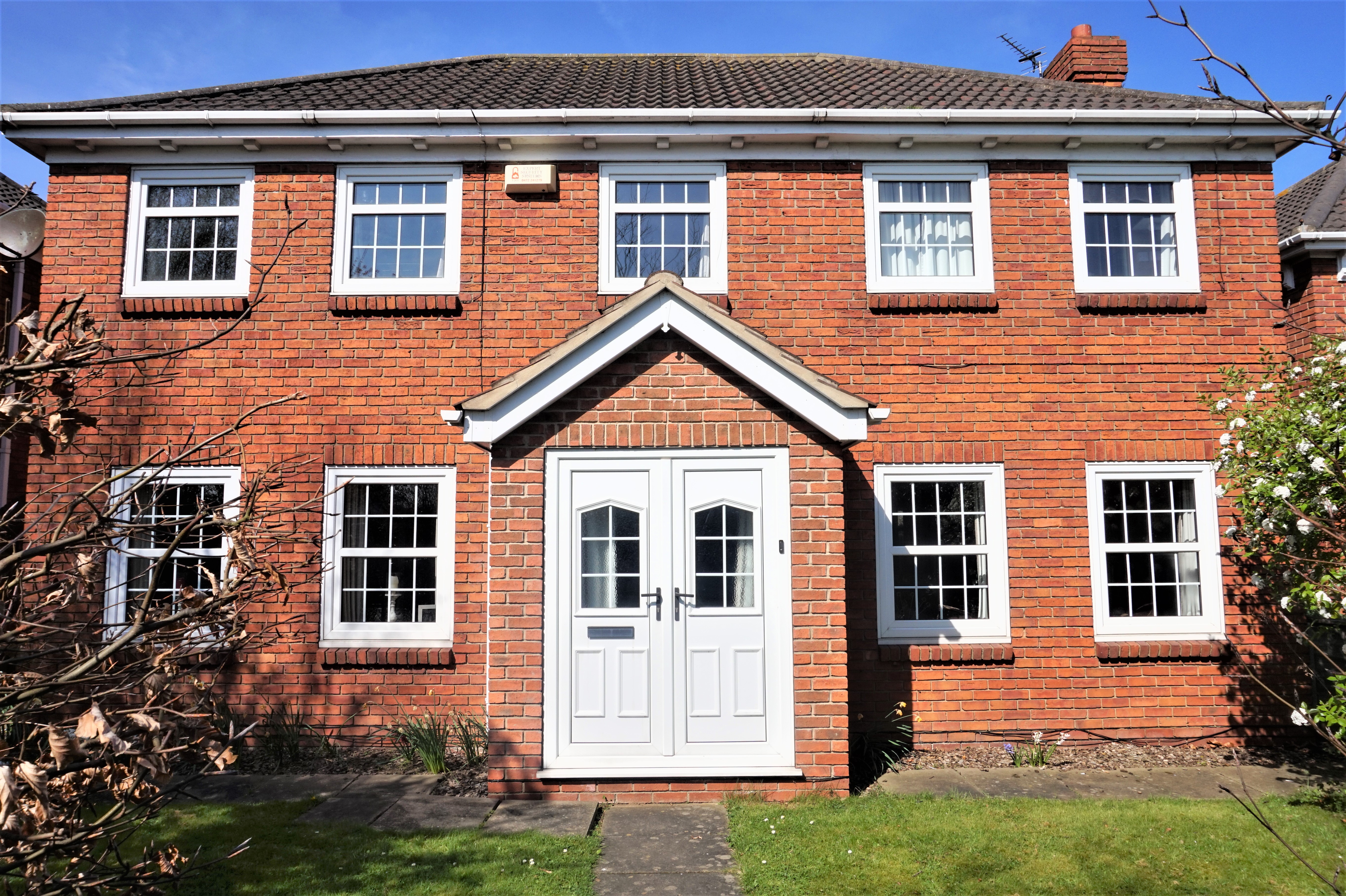 4 bedroom detached house for sale in Elwyn Place, Cleethorpes, DN35 9QN