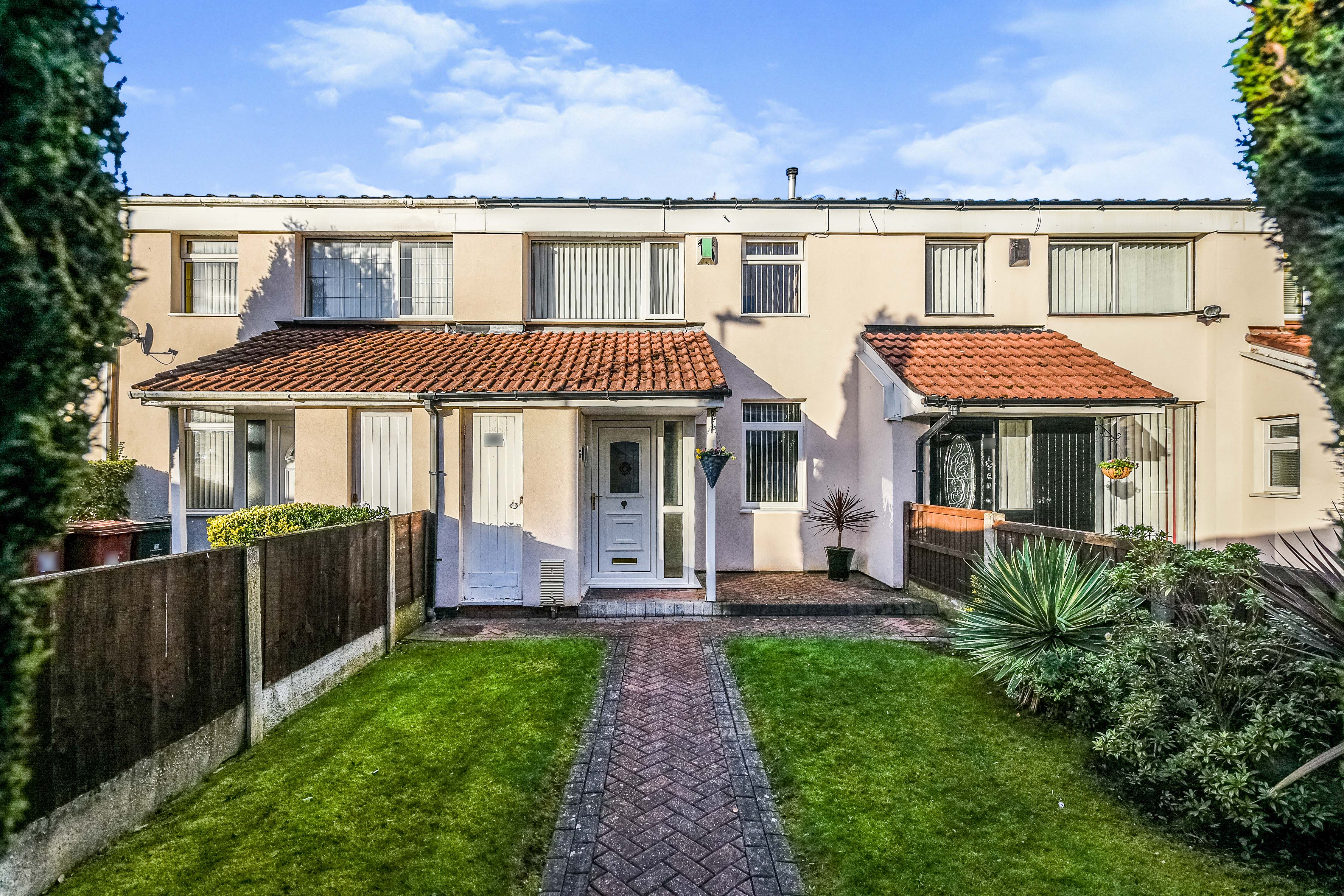 3 bedroom terraced house for sale in Little Moss Hey, Liverpool, L28 5RH