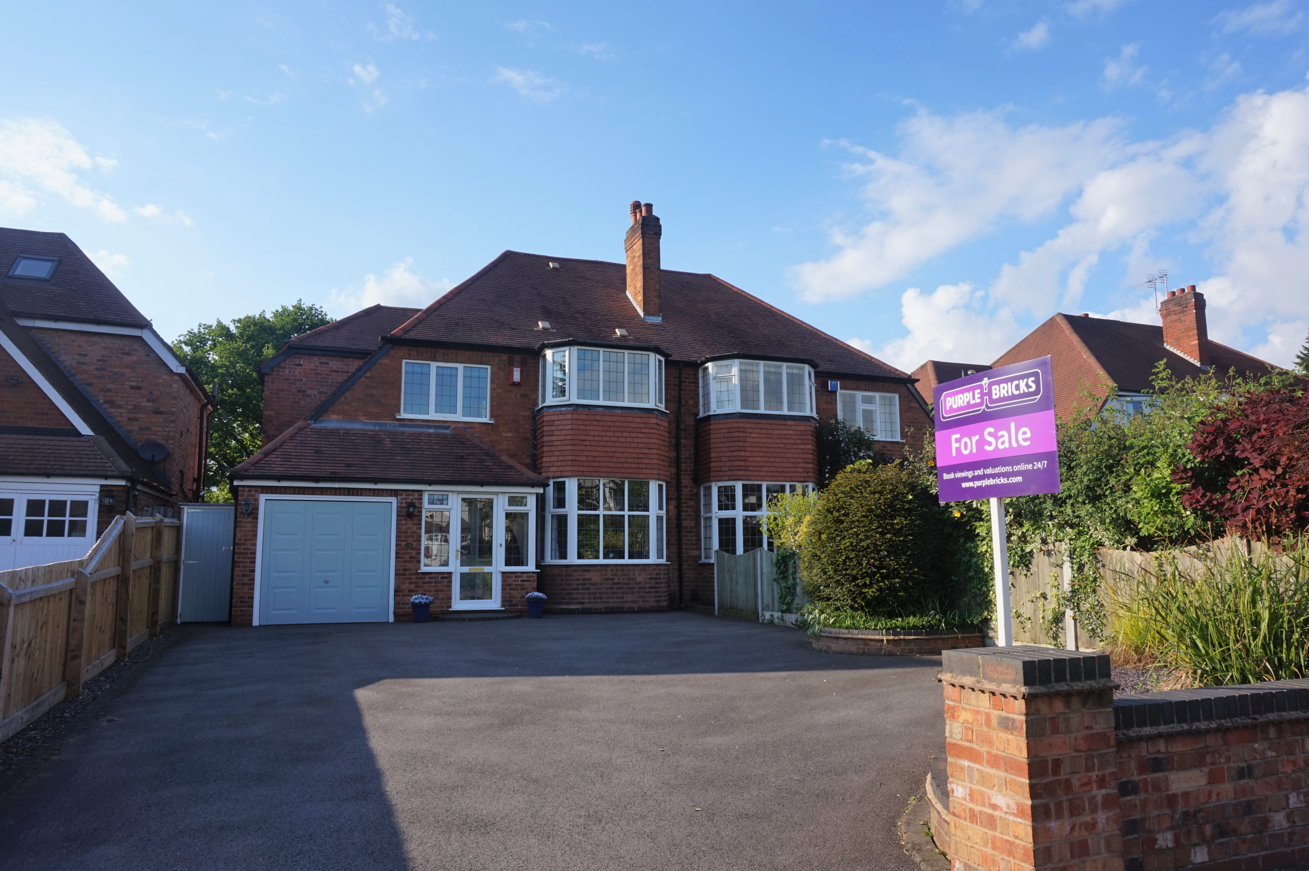 5 bedroom detached house for sale in Sharmans Cross Road, Solihull, B91 1PH