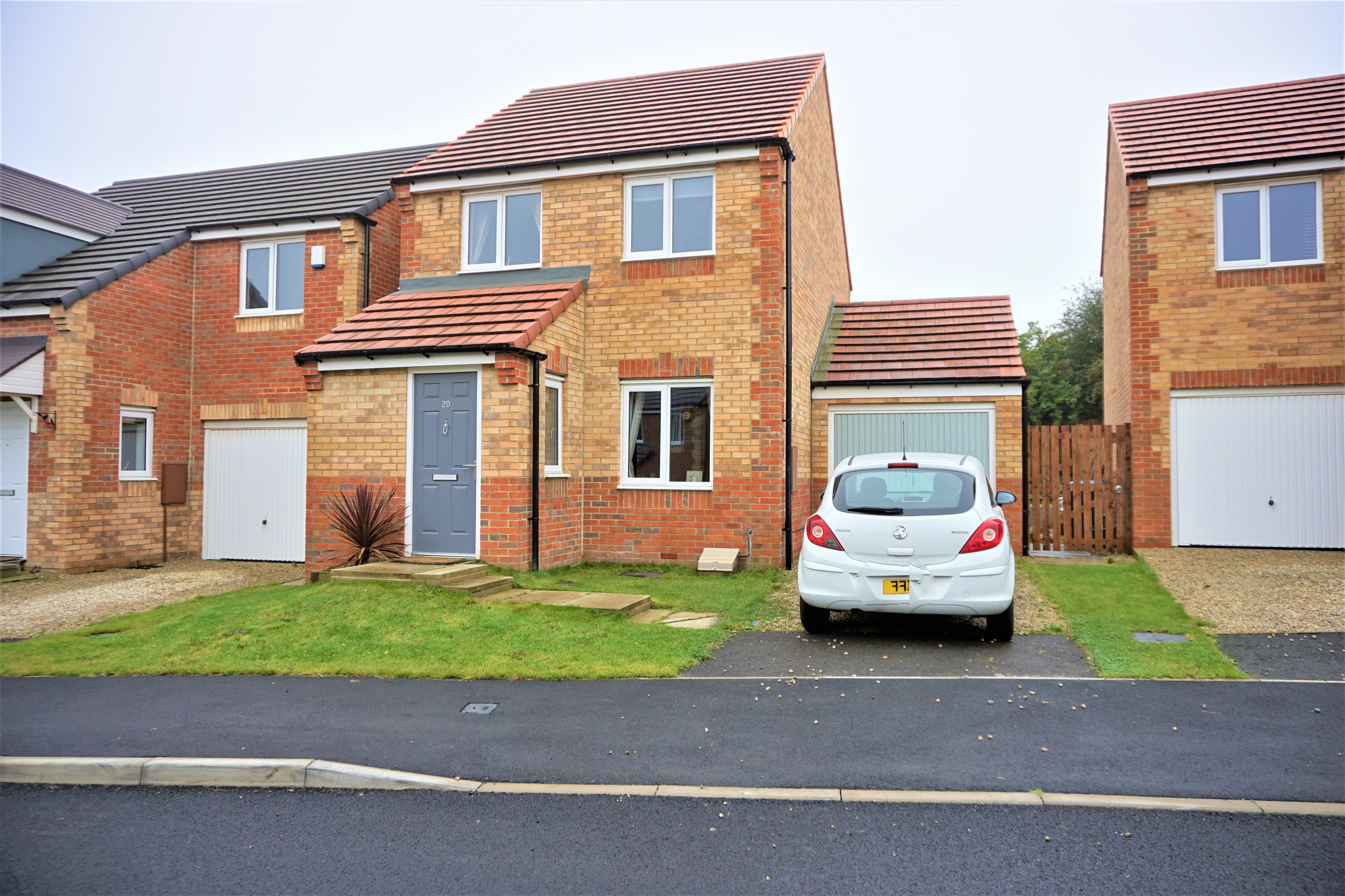 3 bedroom detached house for sale in Dewhirst Close, Leadgate, Consett ...