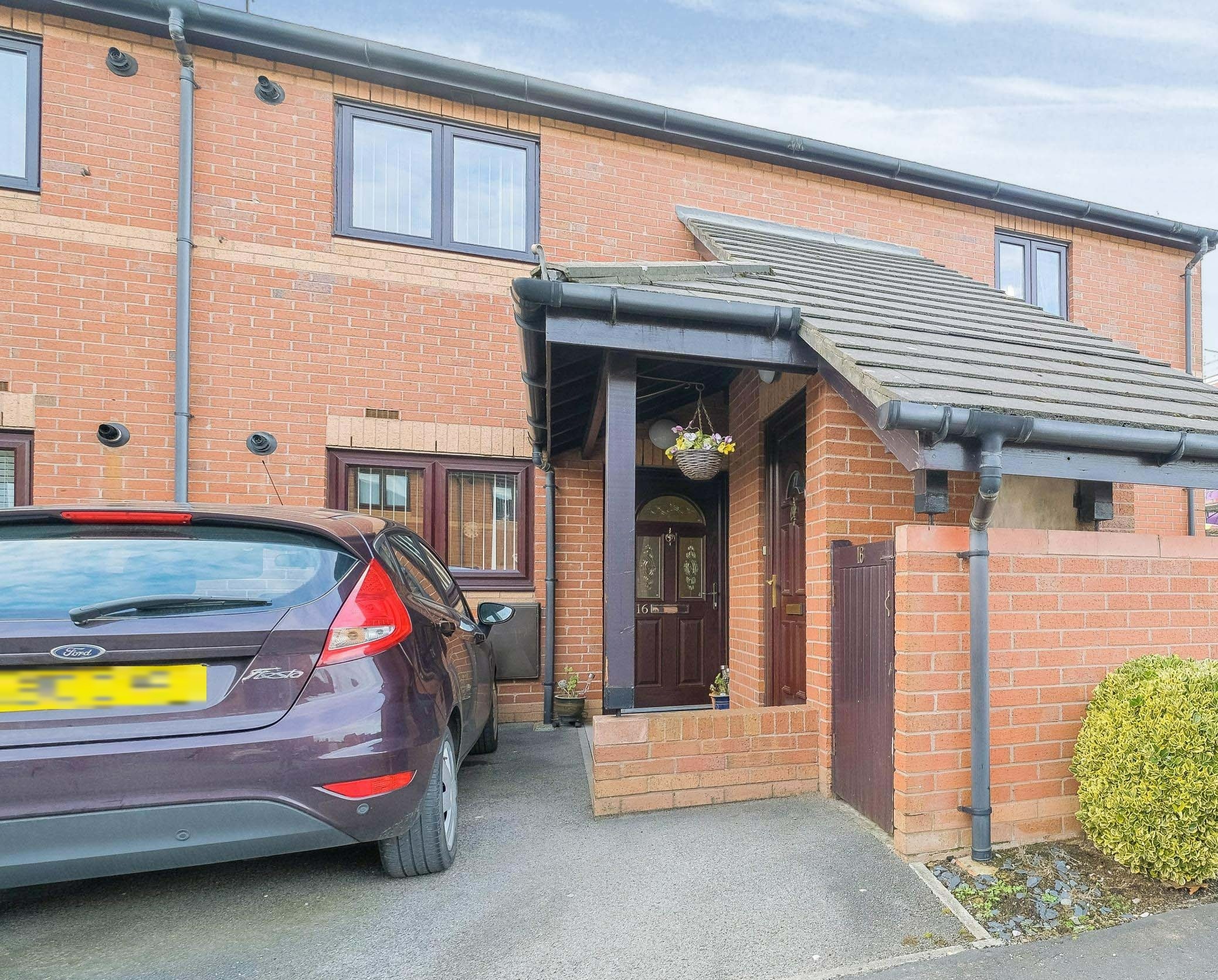 2 bedroom flat for sale in Hunter Court, Prescot, L34 2UH