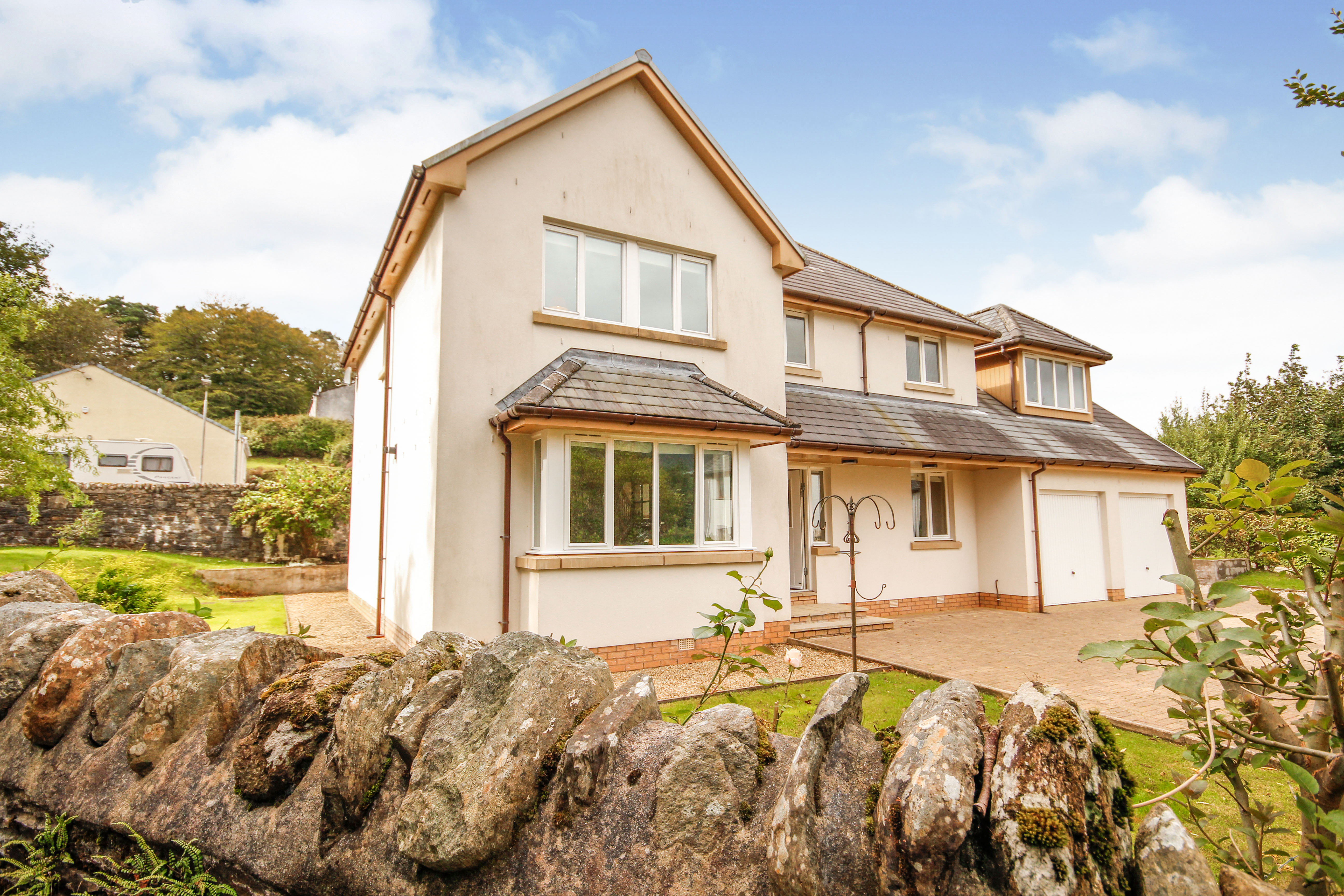 4 bedroom detached house for sale in Sandbank, Dunoon, PA23 8QH