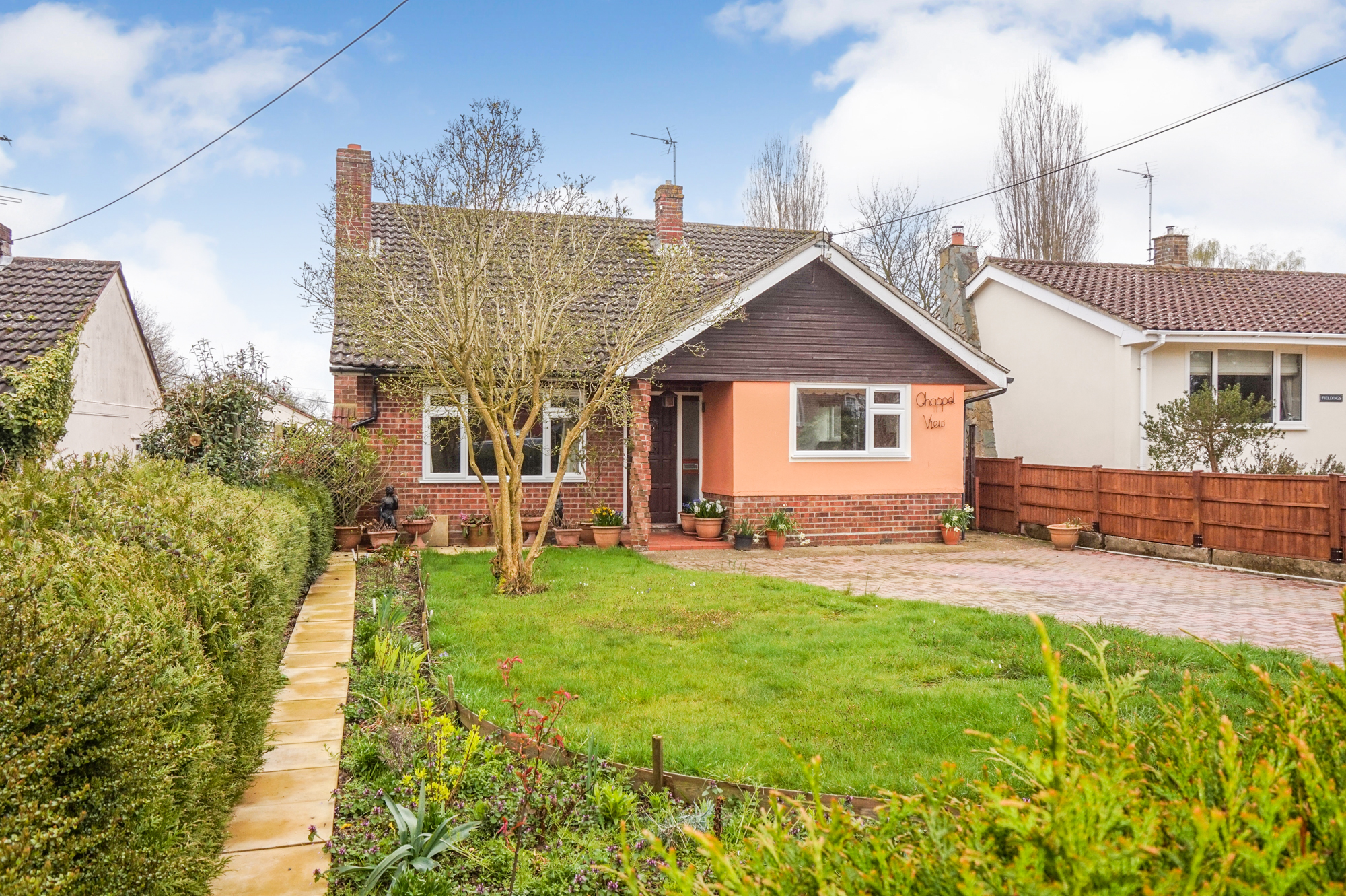 3 bedroom detached bungalow for sale in Swan Street, Colchester, CO6 2EE