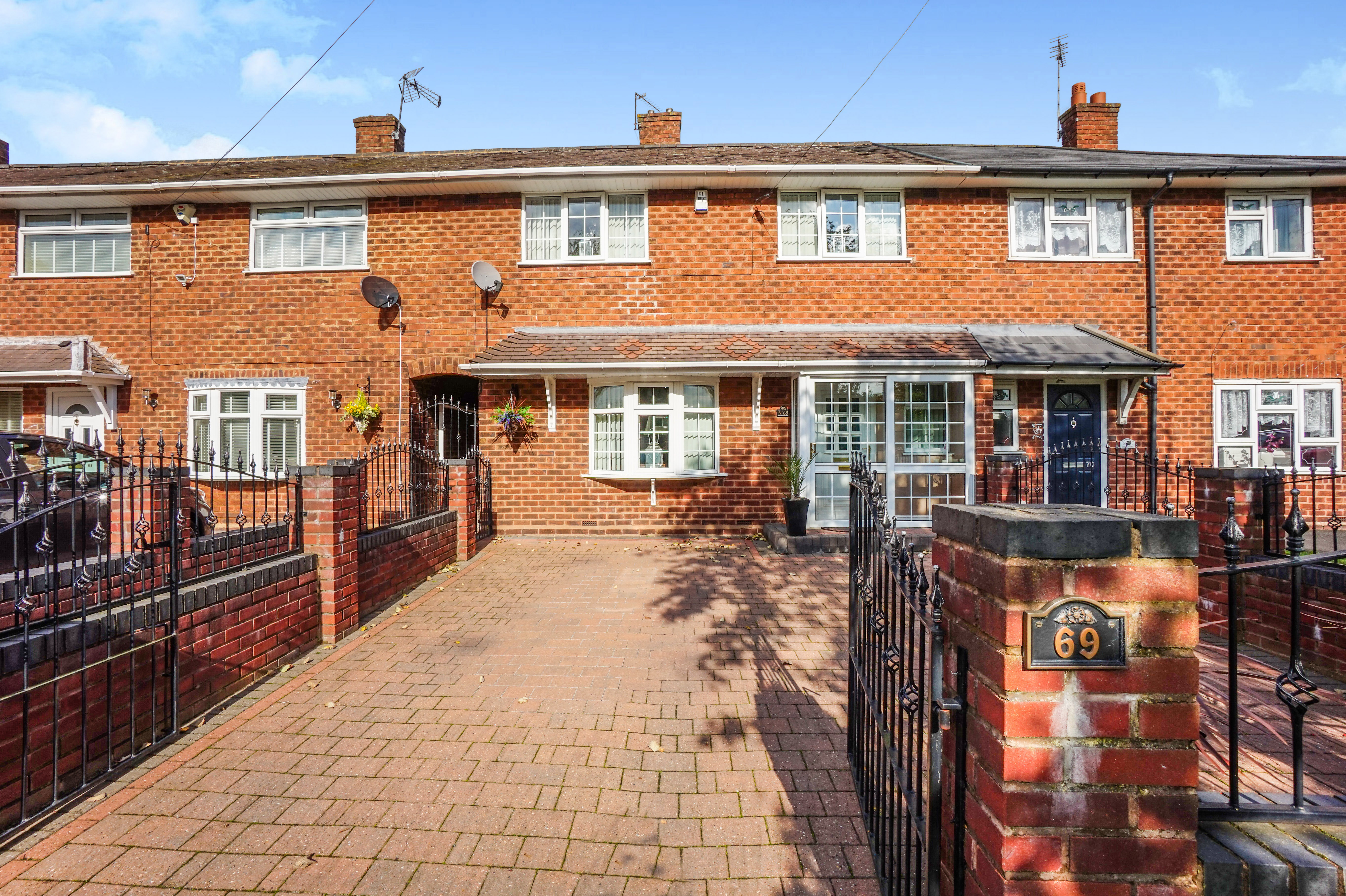 3 bedroom terraced house for sale in Alexandra Road, Tipton, DY4 8TB
