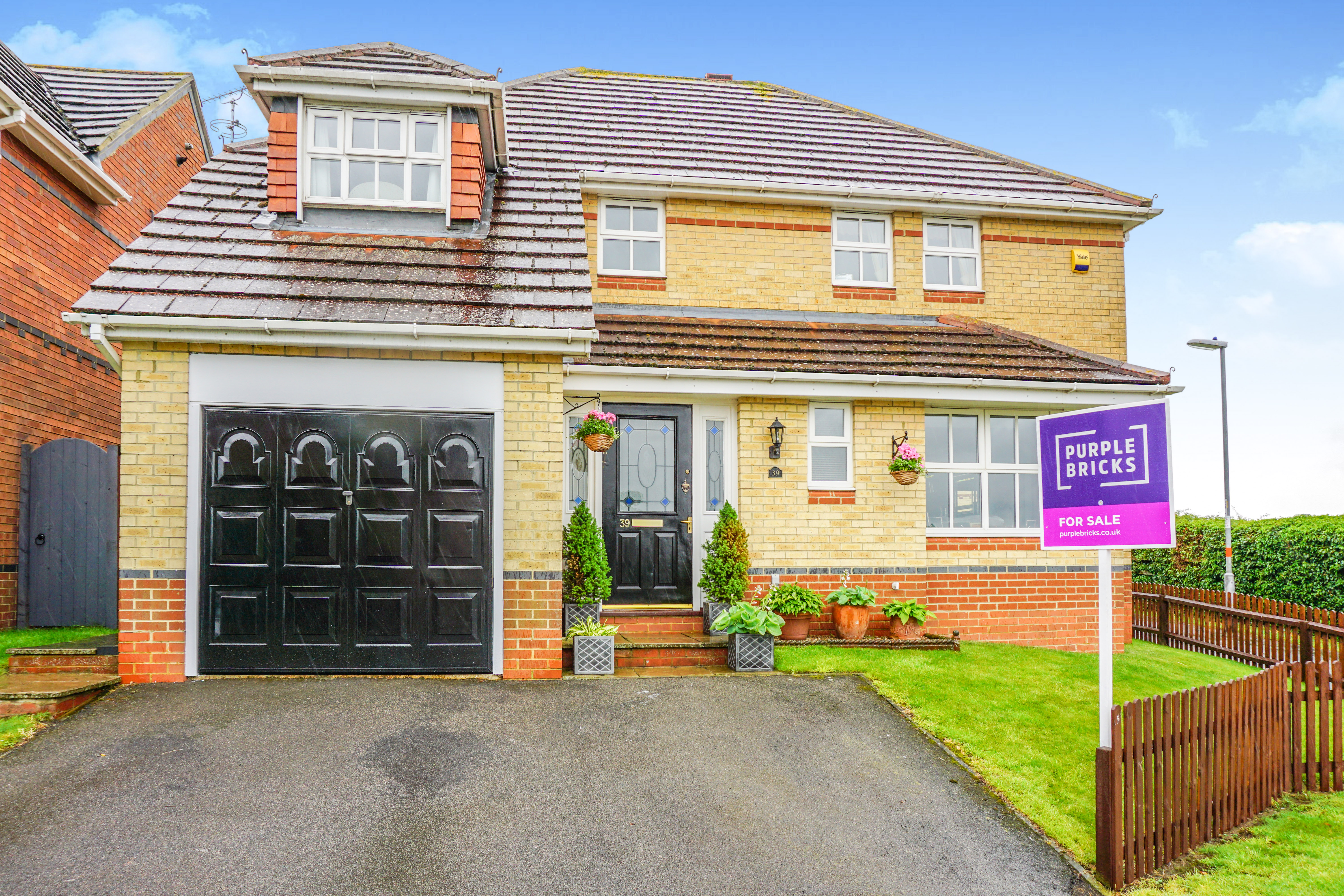 4 bedroom detached house for sale in Courtman Road, Stanwick, NN9 6TG