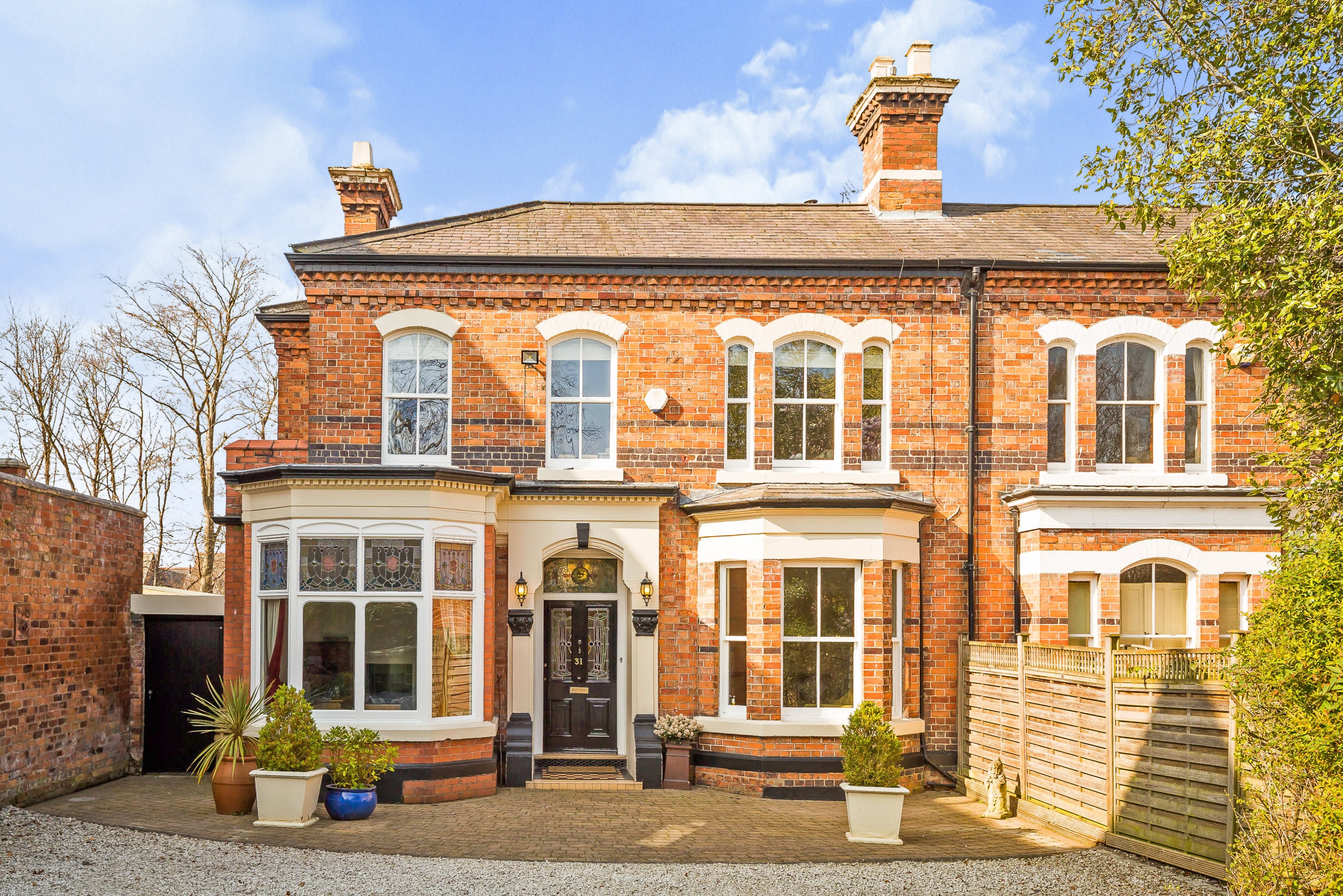 4 bedroom semi-detached house for sale in Liverpool Road, Chester, CH2 1AB