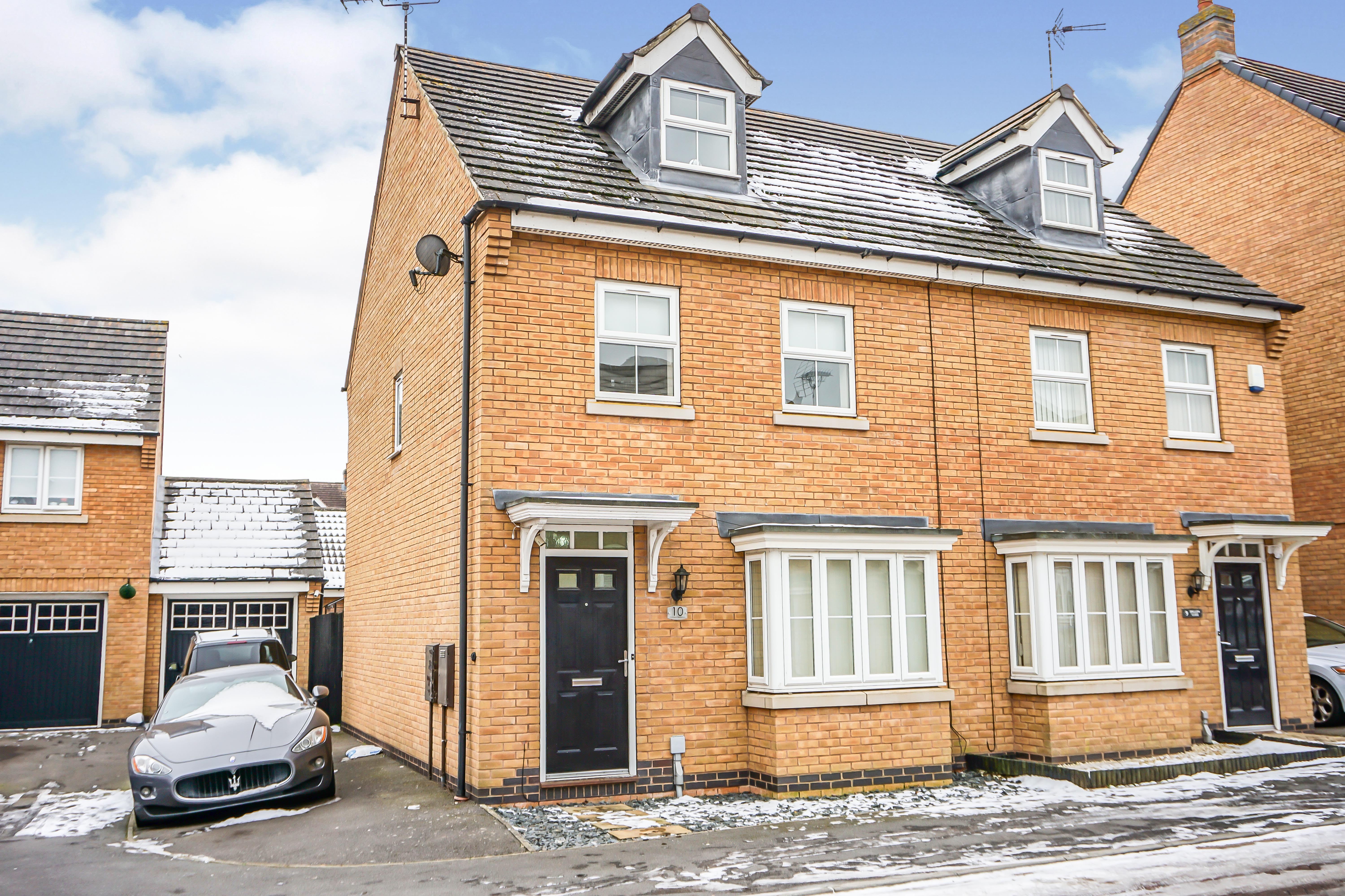 3 bedroom semi-detached house for sale in Spellow Close, Rugby, CV23 0GT