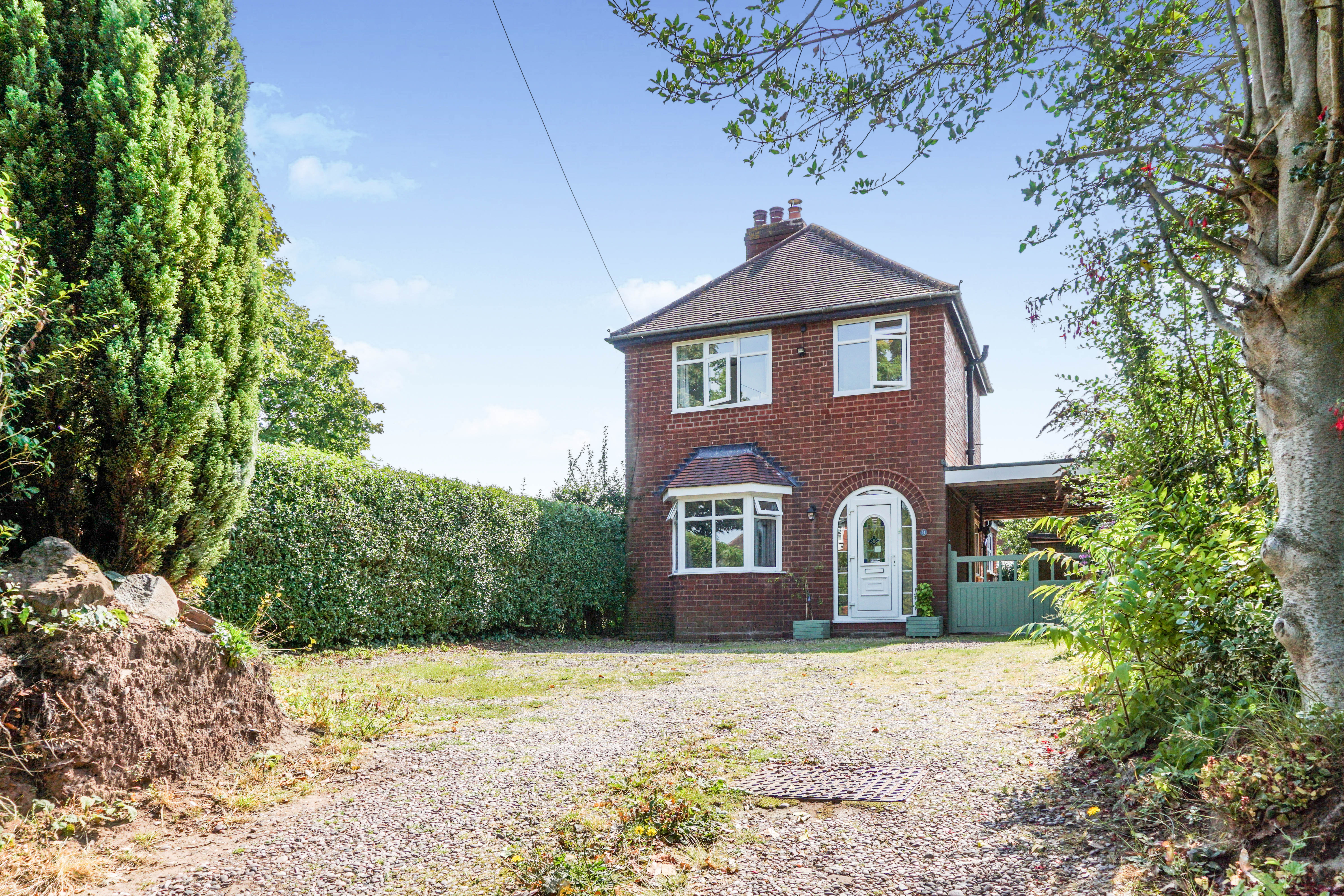 3 bedroom detached house for sale in Church Road, Albrighton ...