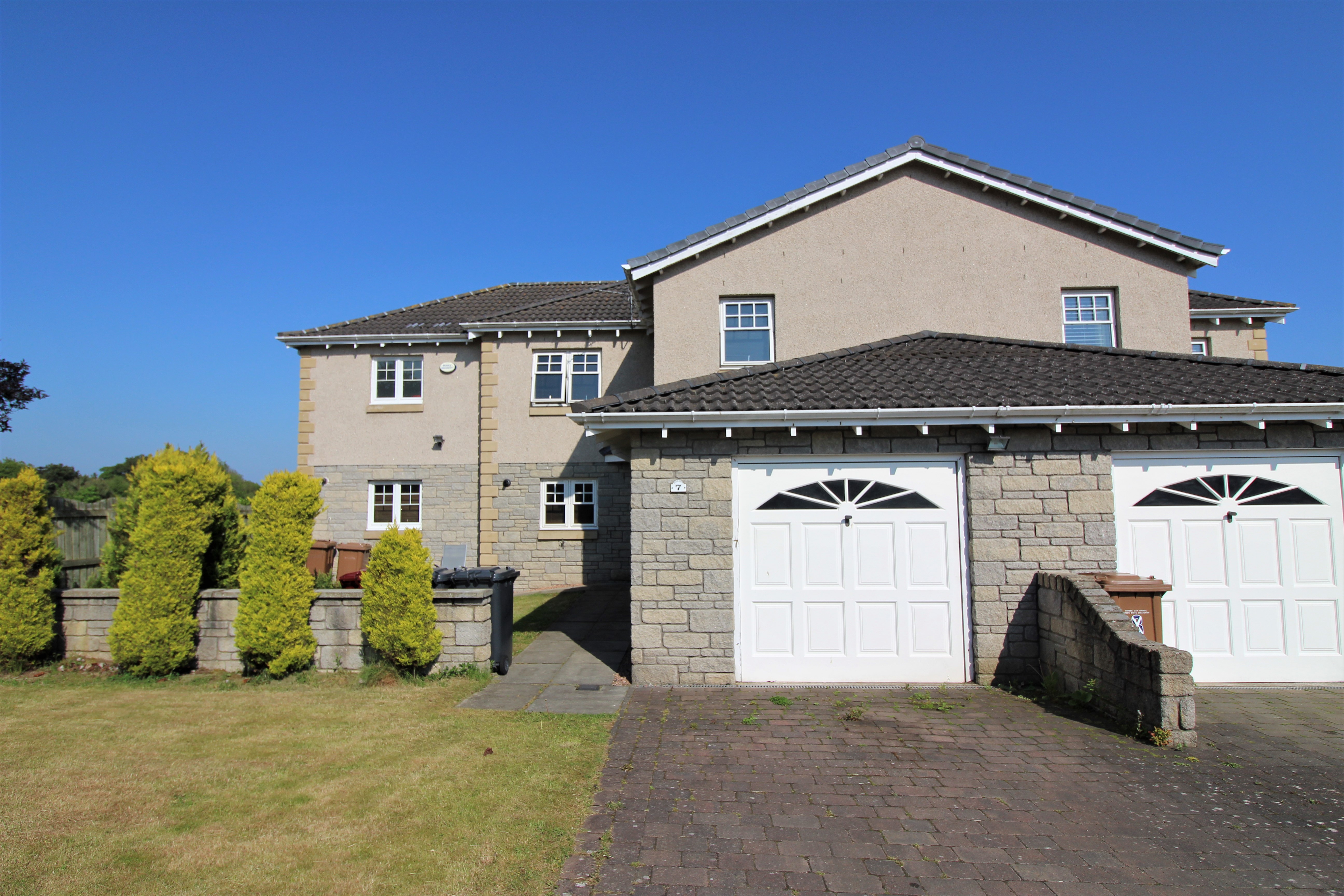 5 bedroom detached house for sale in Ballumbie View, Dundee, DD4 0NQ