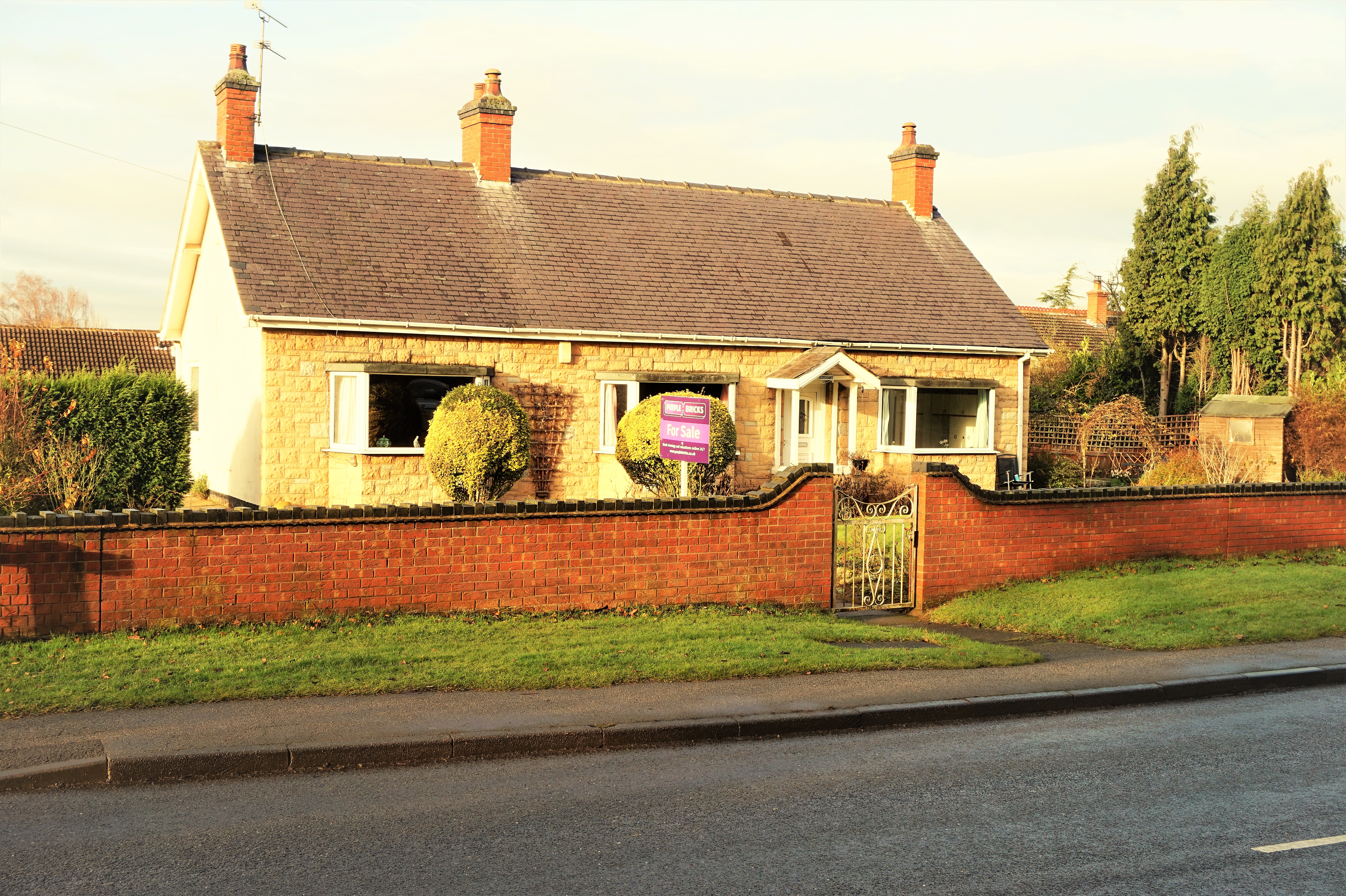 4 bedroom detached bungalow for sale in Main Street, Kirton, Newark ...