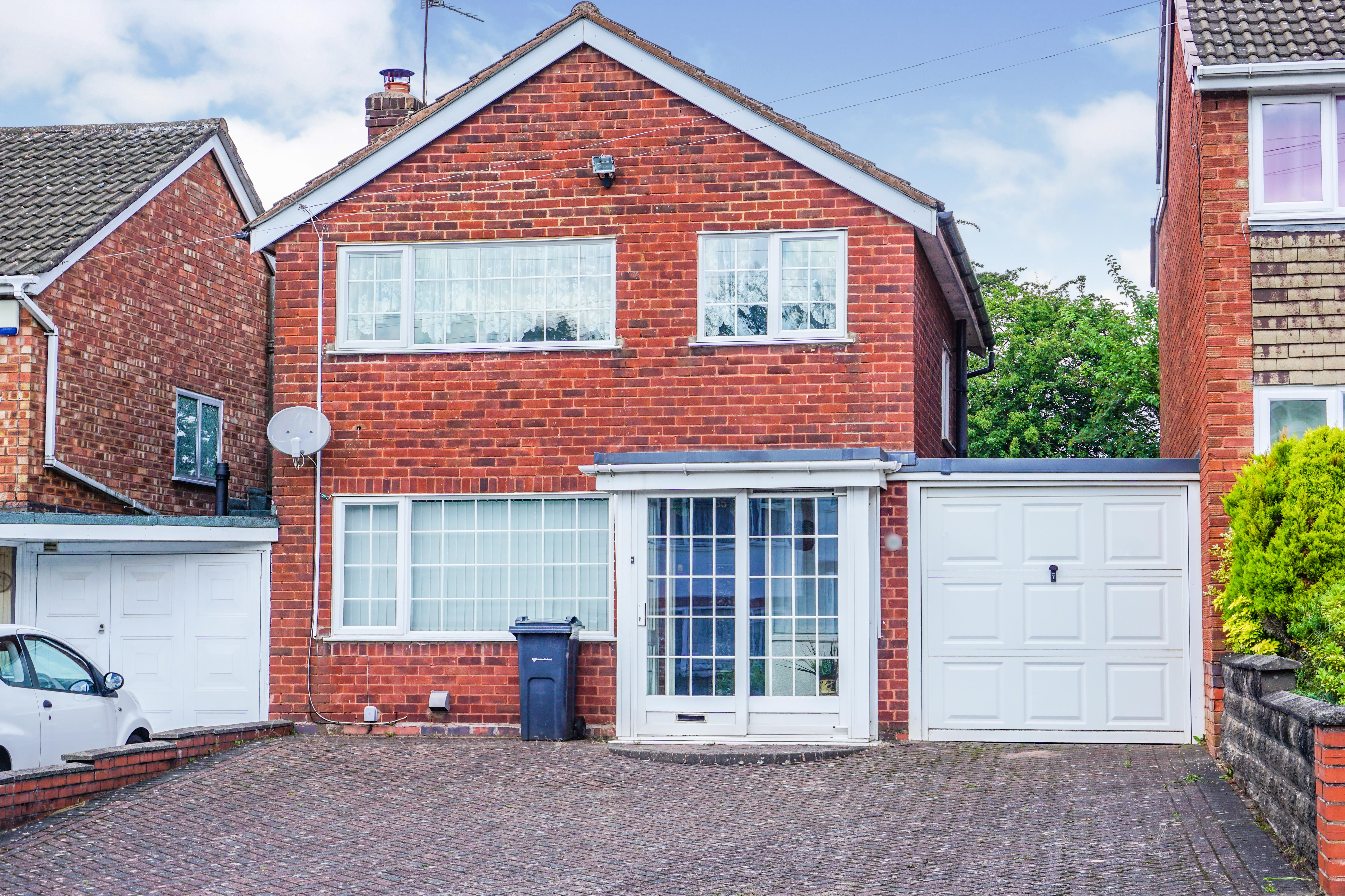 3 bedroom link detached house for sale in Listowel Road, Birmingham ...