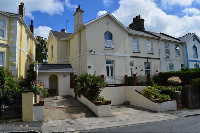 4 Bedroom Semi Detached House For Sale In Hatfield Road Torquay Tq1 3bw