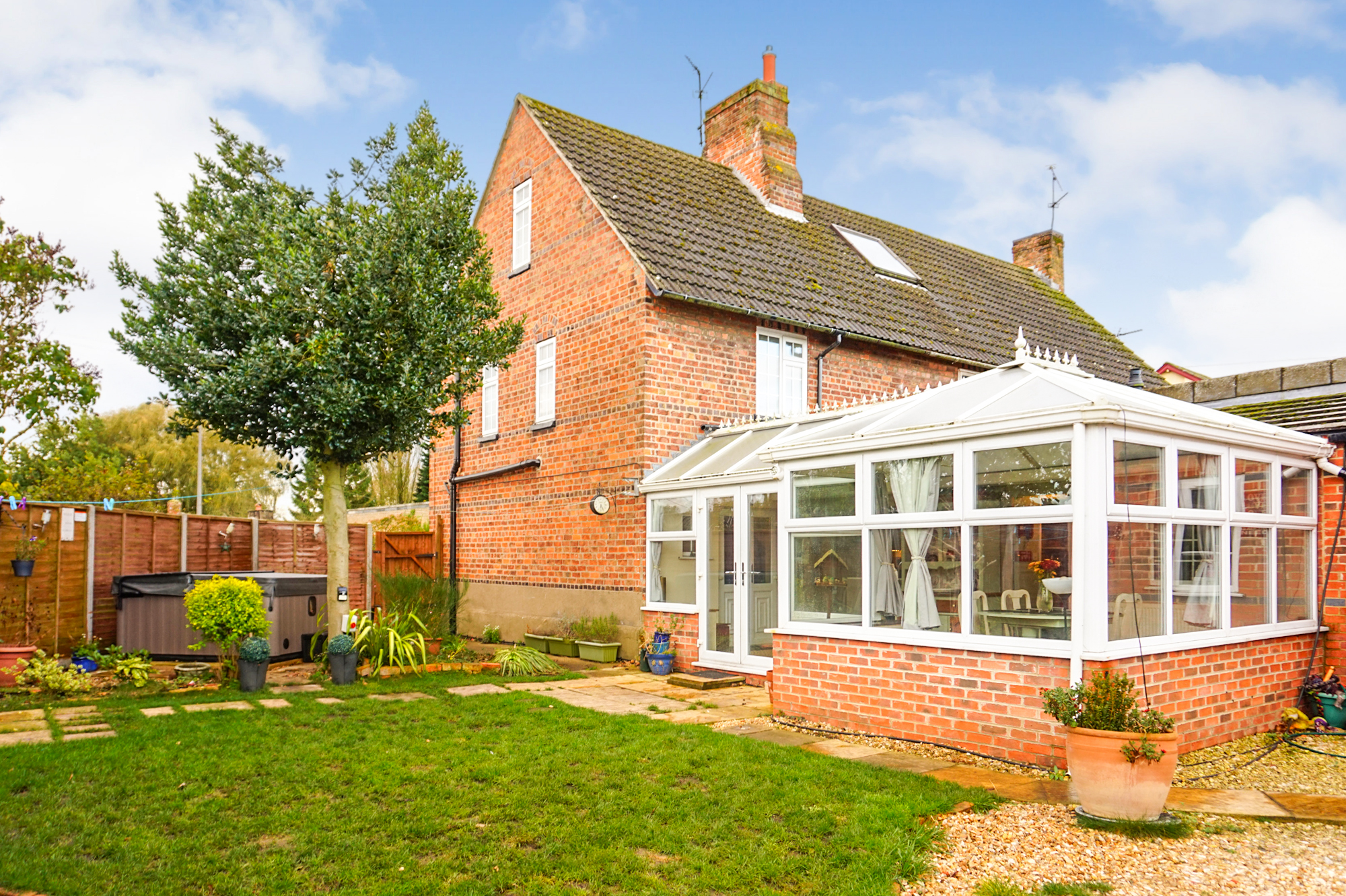 3 bedroom semi-detached house for sale in High Street, Tattershall, LN4 4LE