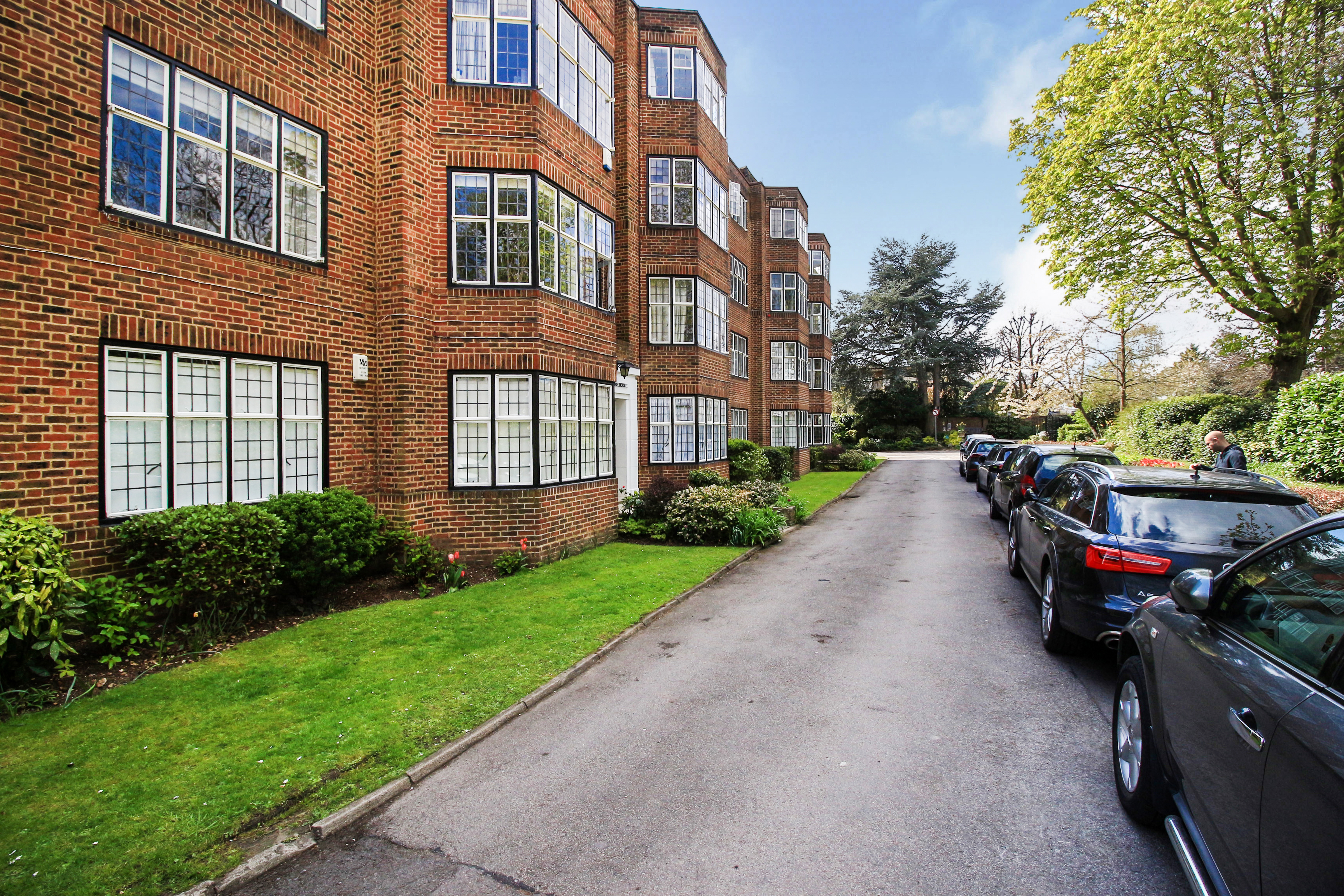 3 bedroom apartment for sale in Highlands Heath, Putney, SW15 3TX
