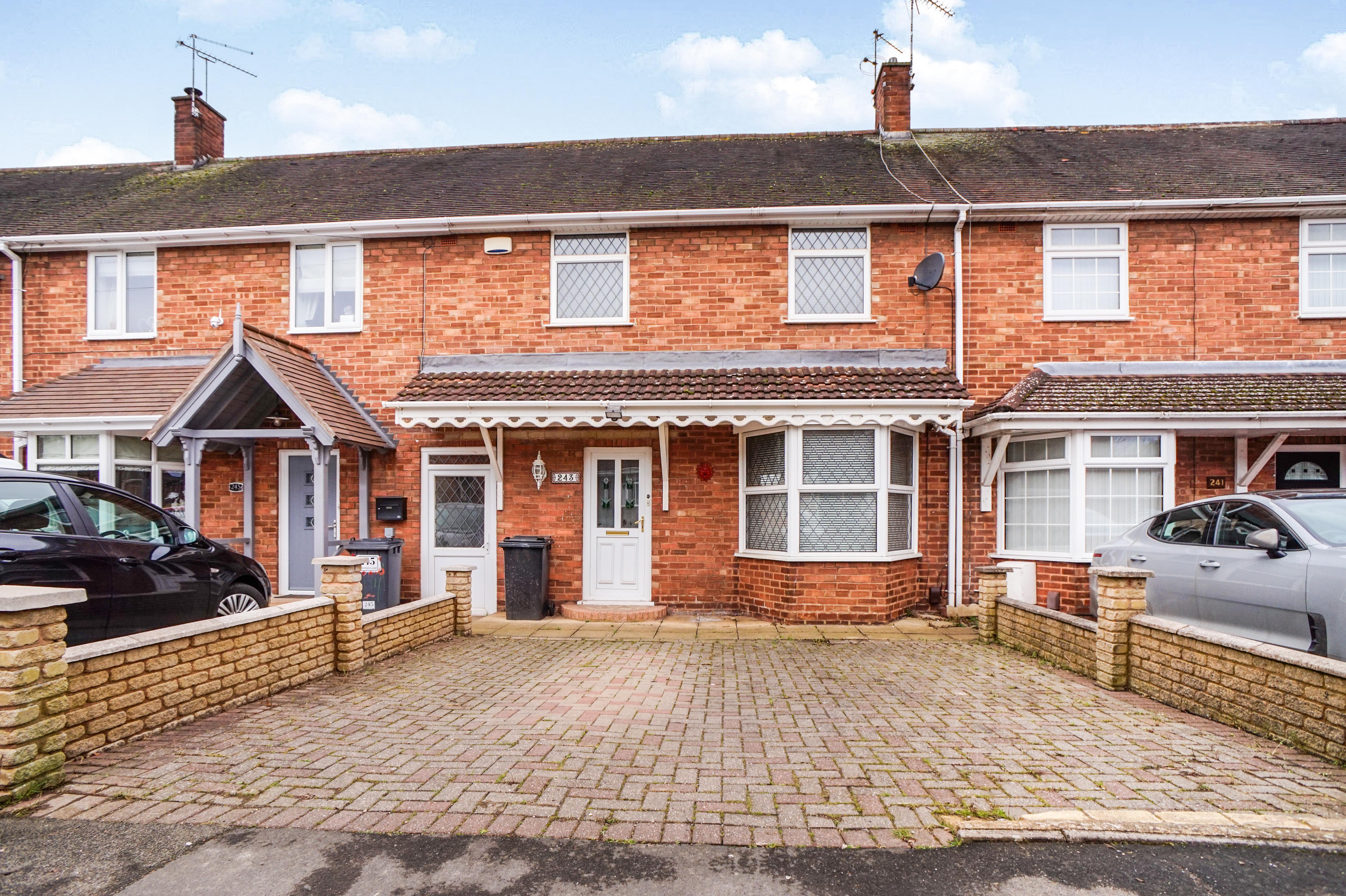 3 bedroom terraced house for sale in Marston Lane, Nuneaton, CV11 4RF