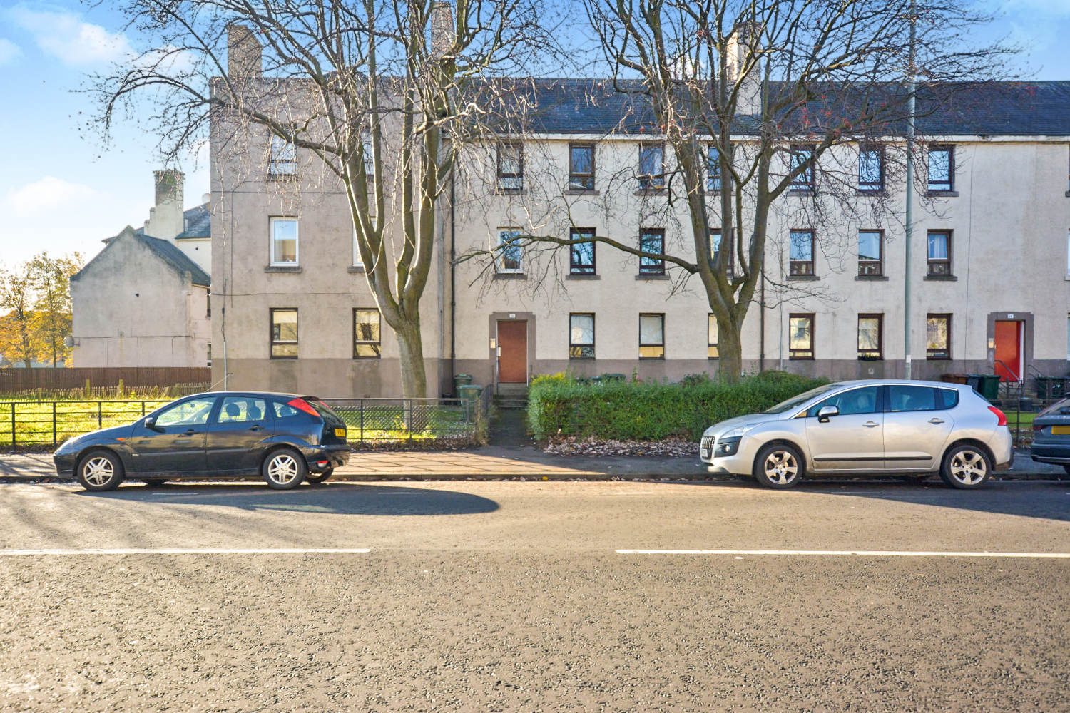 2 bedroom flat for sale in Craigentinny Road, Edinburgh, EH7 6LU