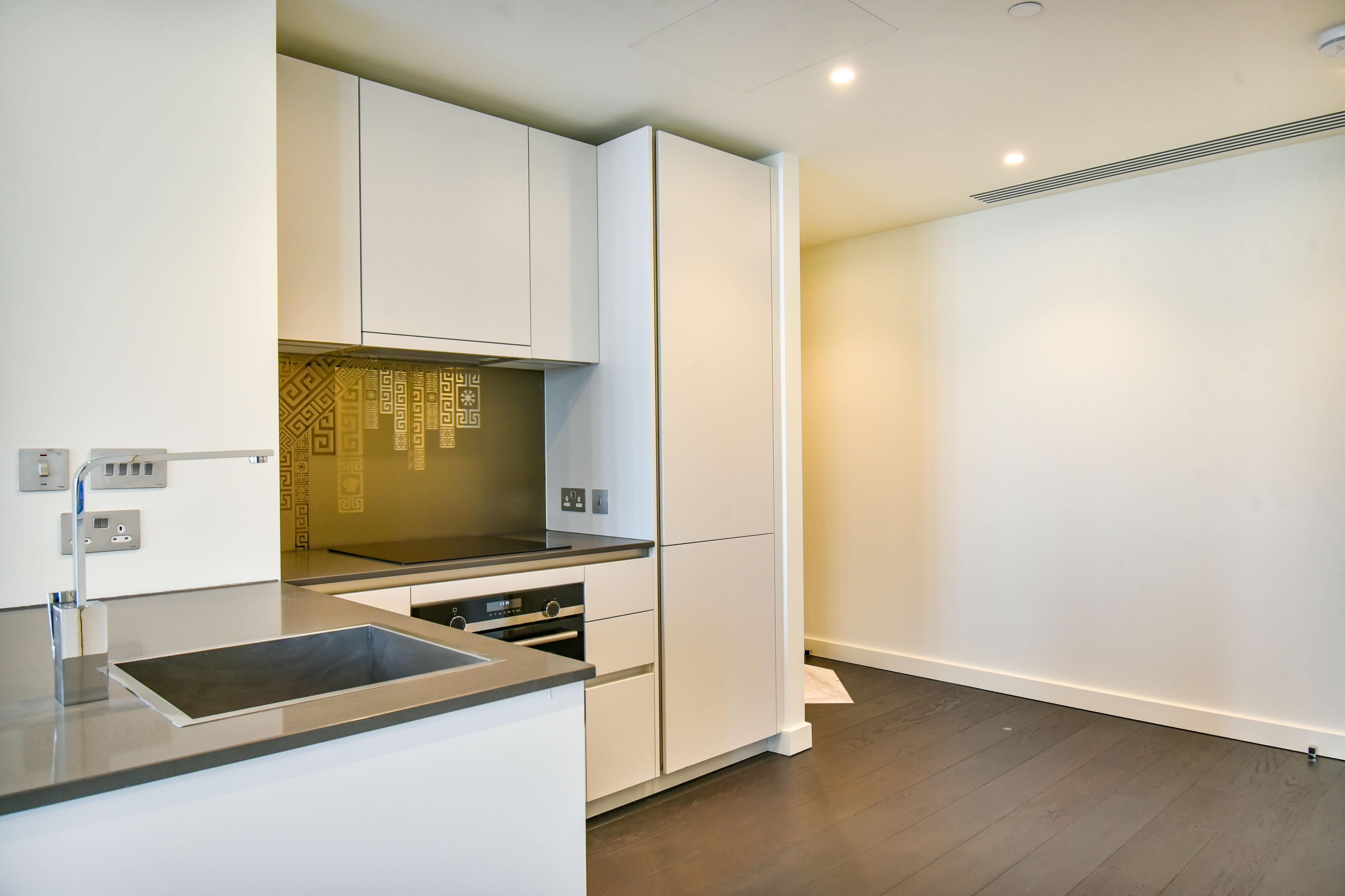 studio flat for sale in 71 Bondway, Nine Elms, London, SW8 1SF