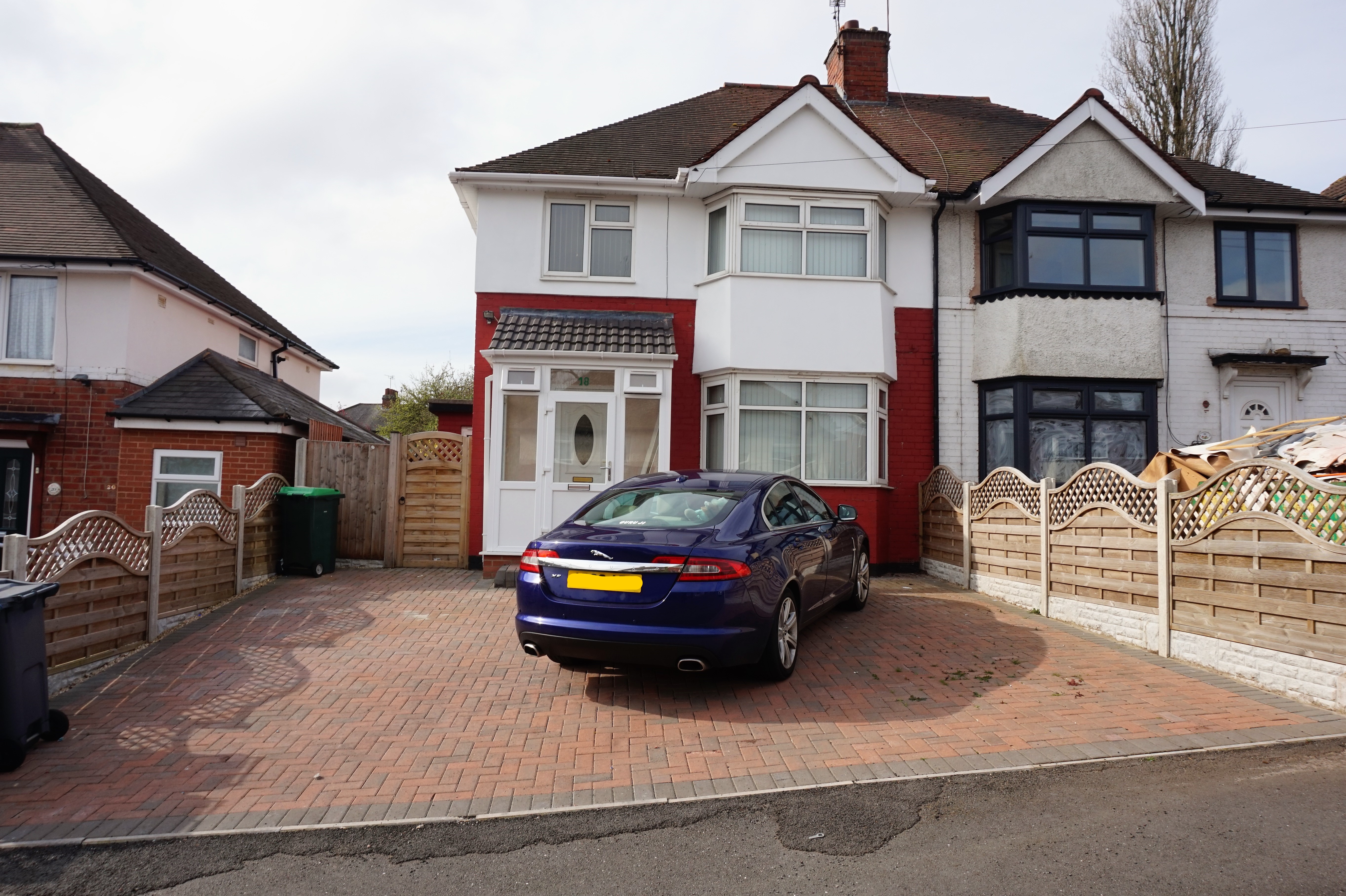 3 bedroom semi-detached house for sale in Bernard Road, Oldbury, B68 9AP