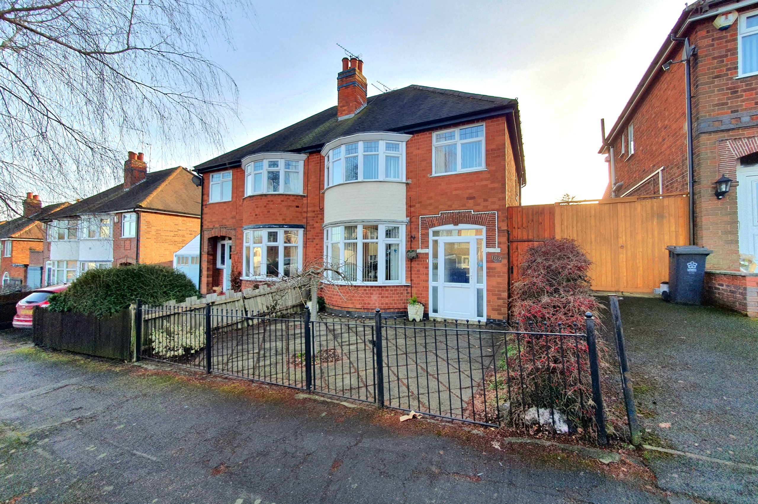 3 bedroom semi-detached house for sale in Dorchester Road, Western Park ...