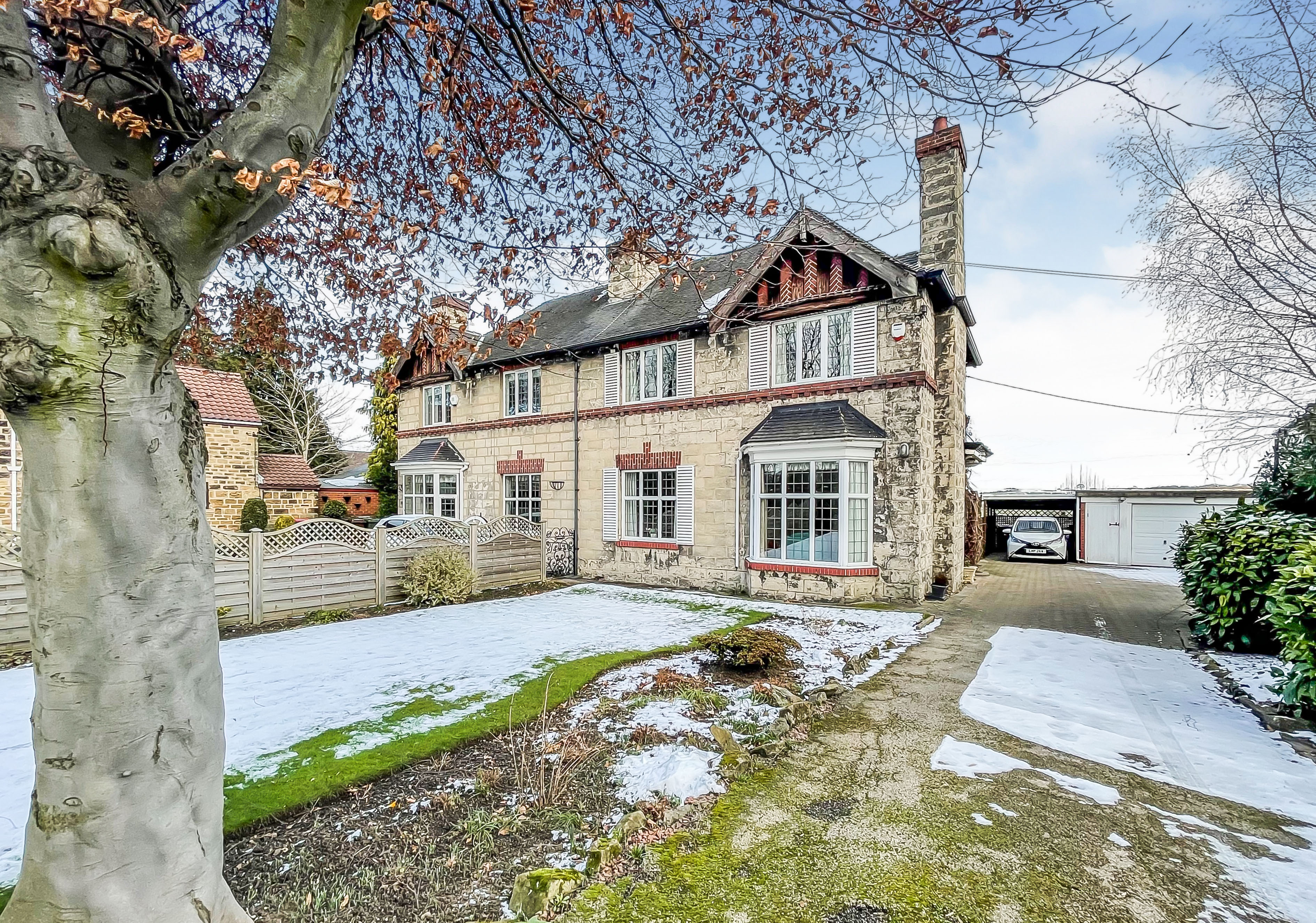 3 bedroom semi-detached house for sale in Doncaster Road, Rotherham ...