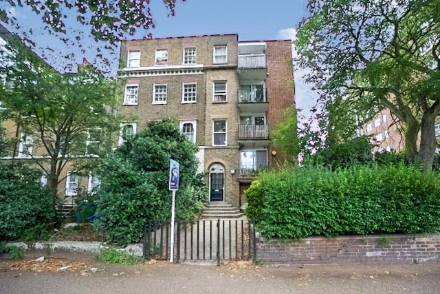 1 bedroom flat to rent in 167 Kennington Park Road, London, SE11 4JJ