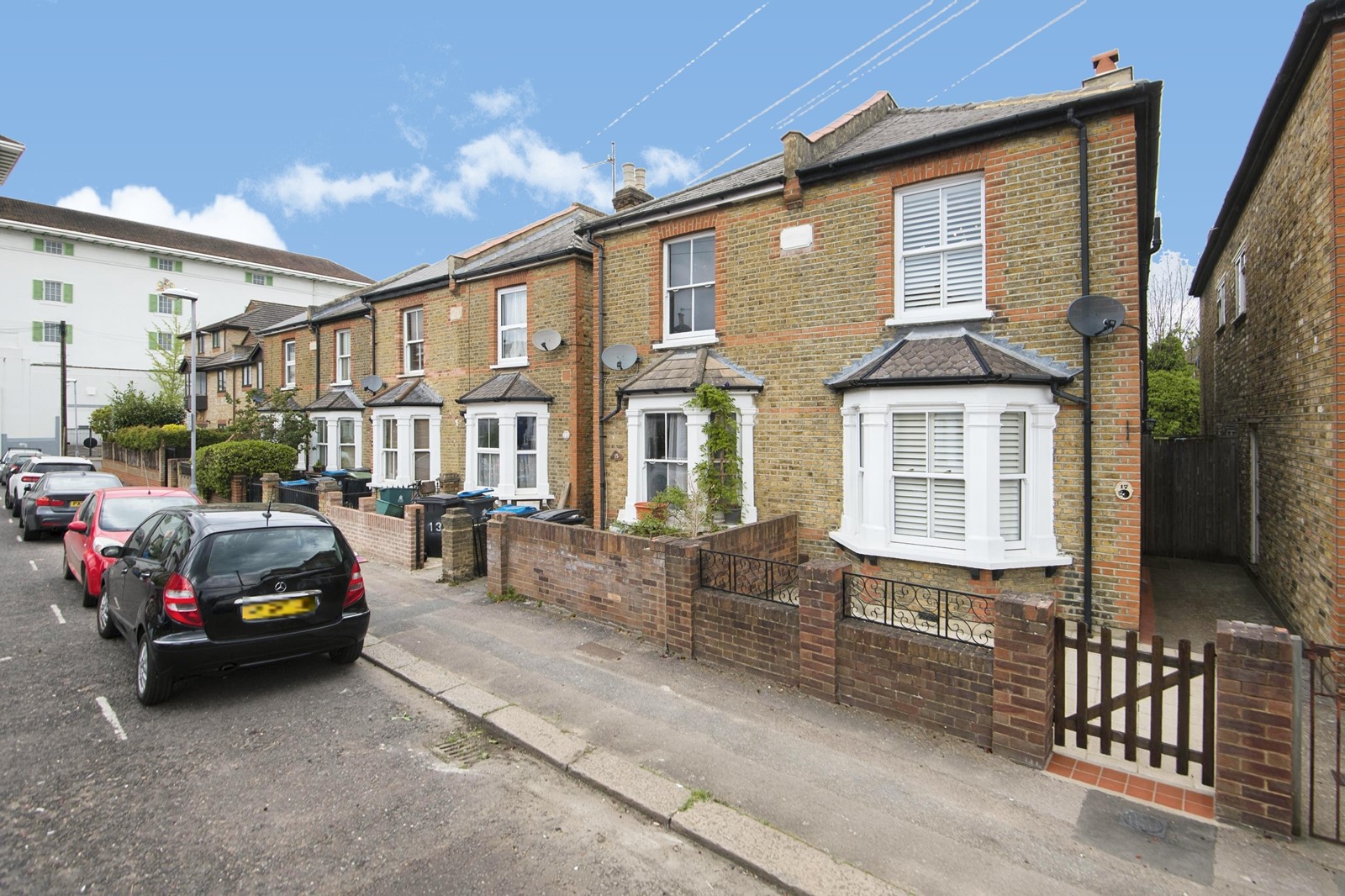 2 bedroom semi-detached house for sale in Hardman Road, Kingston Upon ...