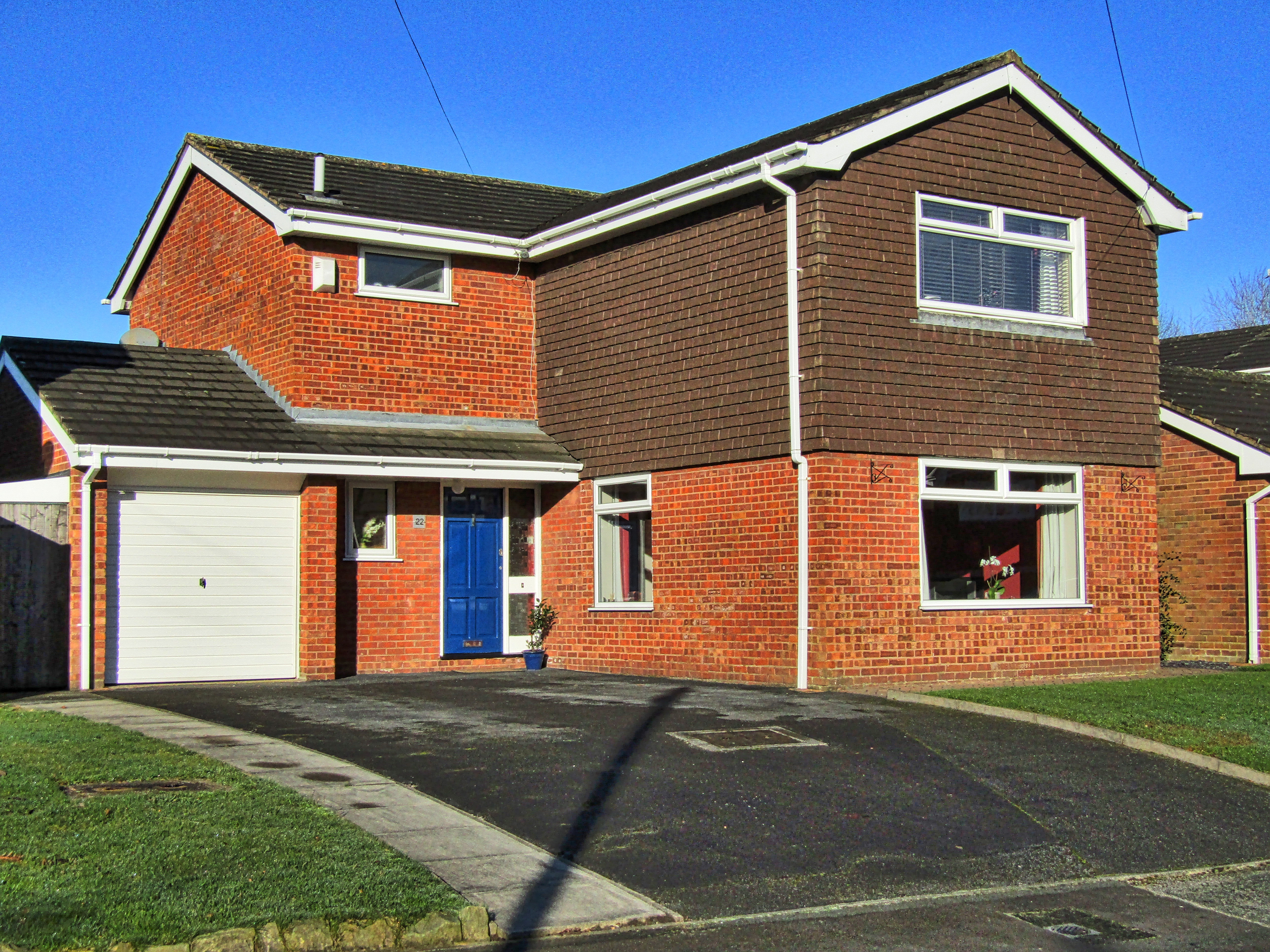 4 bedroom detached house for sale in Fields Drive, Sandbach, CW11 1YB